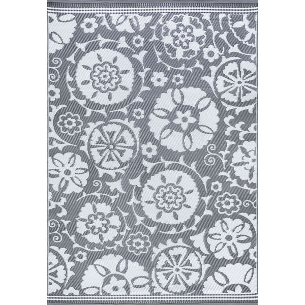Charlton Home® Trentin Floral Indoor / Outdoor Rug & Reviews - Wayfair ...