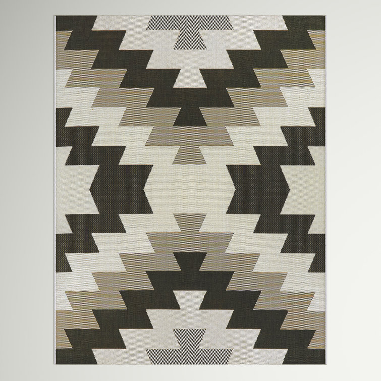 Sol 72 Outdoor™ Tuscany Flatweave Geometric Rug & Reviews | Wayfair