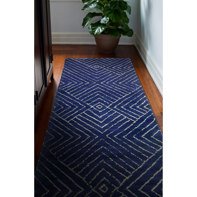 Mercury Row® Utsey Wool Geometric Rug & Reviews | Wayfair