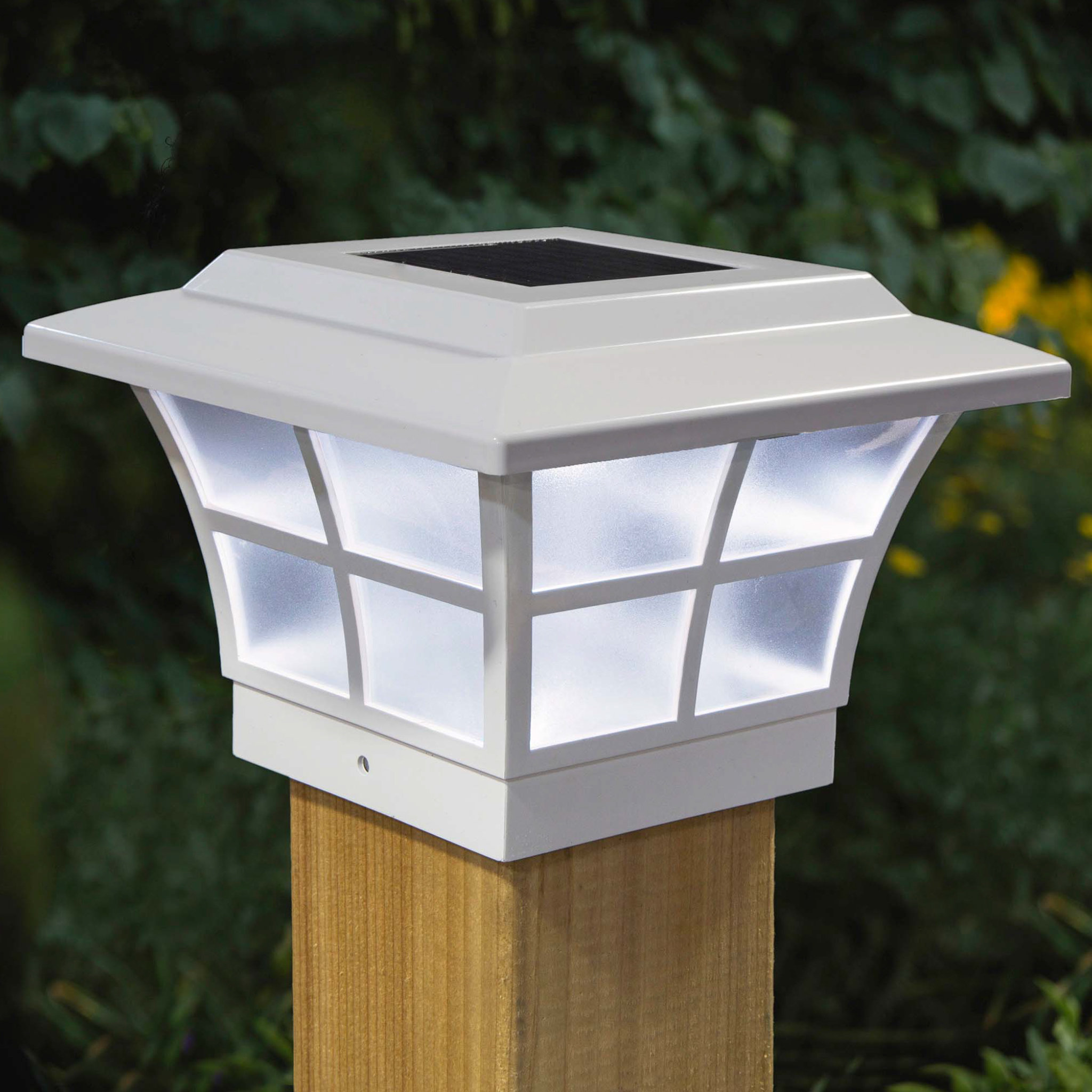 Classy Caps Prestige Solar Powered Integrated LED Fence Post Cap Light ...
