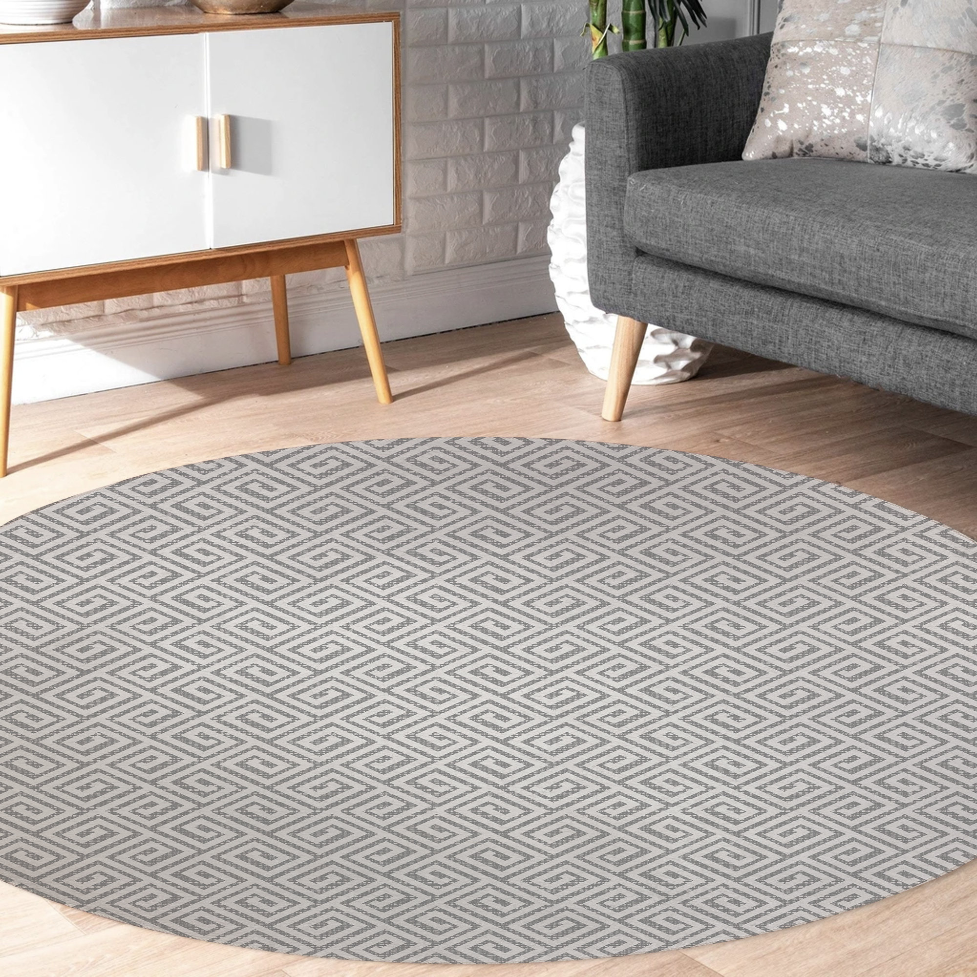 Everly Quinn Geometric Machine Woven Polyester Area Rug in Gray/White ...