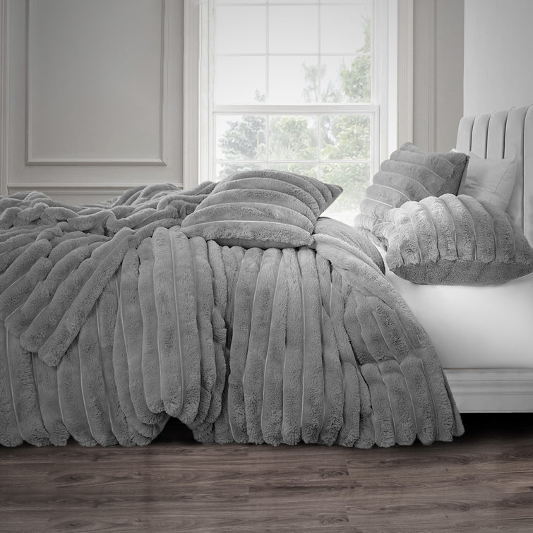 Fairmont Park Luxury Jumbo Cord Faux Fur Duvet Set | Wayfair.co.uk