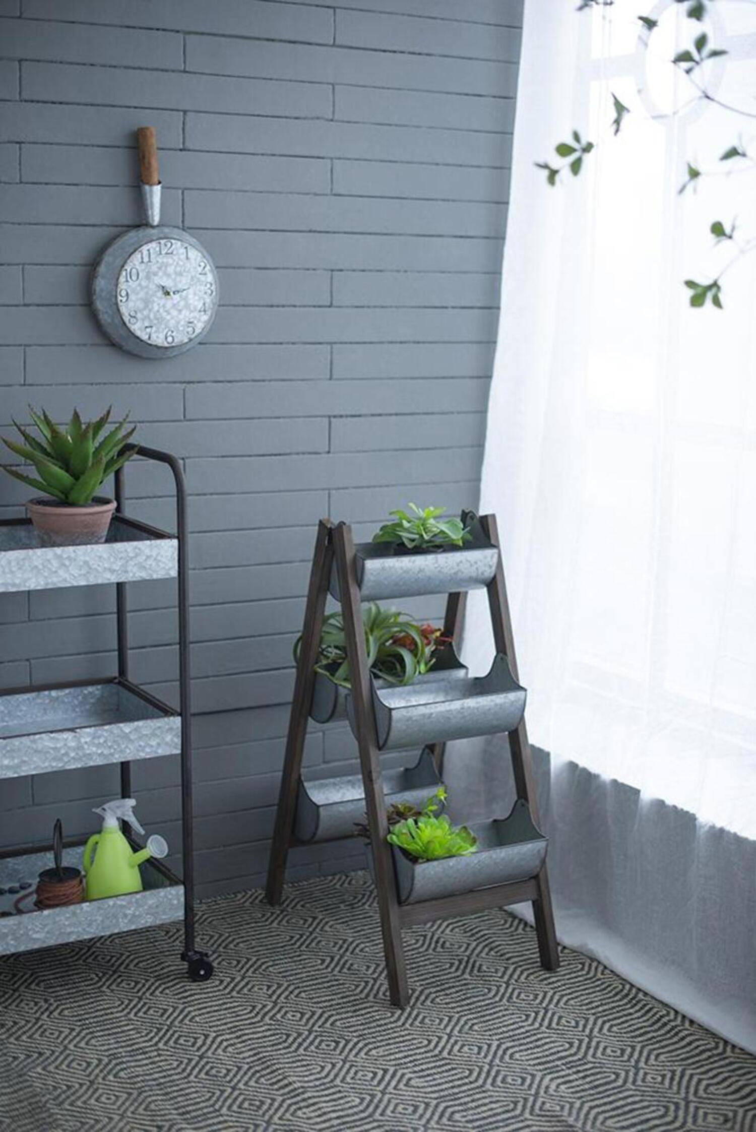 Gracie Oaks Julitta Farmhouse-Style Foldable Reed Ladder Planter | Wayfair