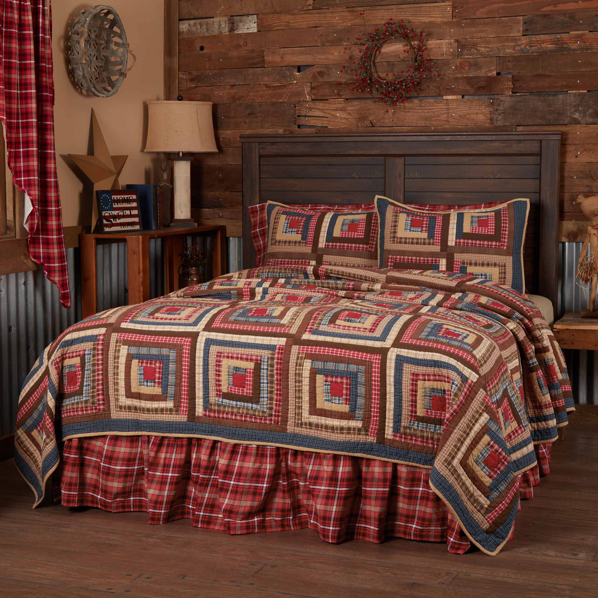 VHC Brands Braxton Navy/Apple Red/Natural Reversible Traditional Quilt ...