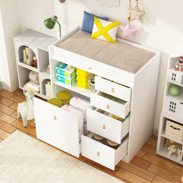 Latitude Run® 5-Drawer 1-Shelf Changing Table Dresser With Modern ...