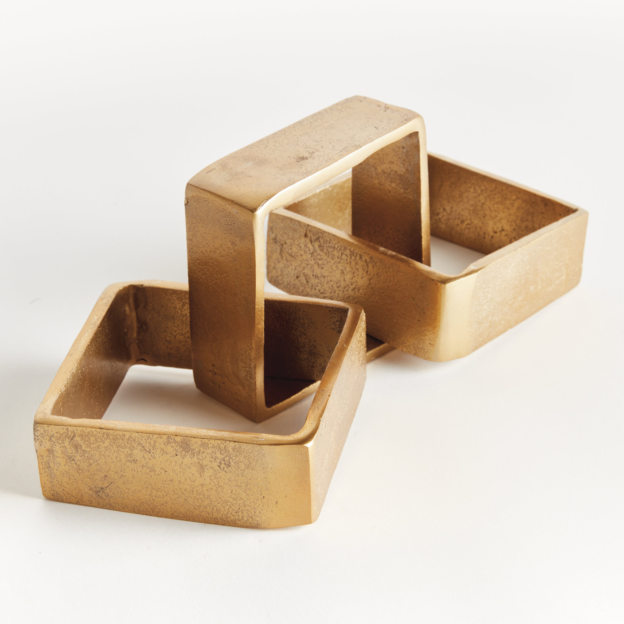 Ivy Bronx CORBIN SQUARE CHAIN SCULPTURE | Wayfair