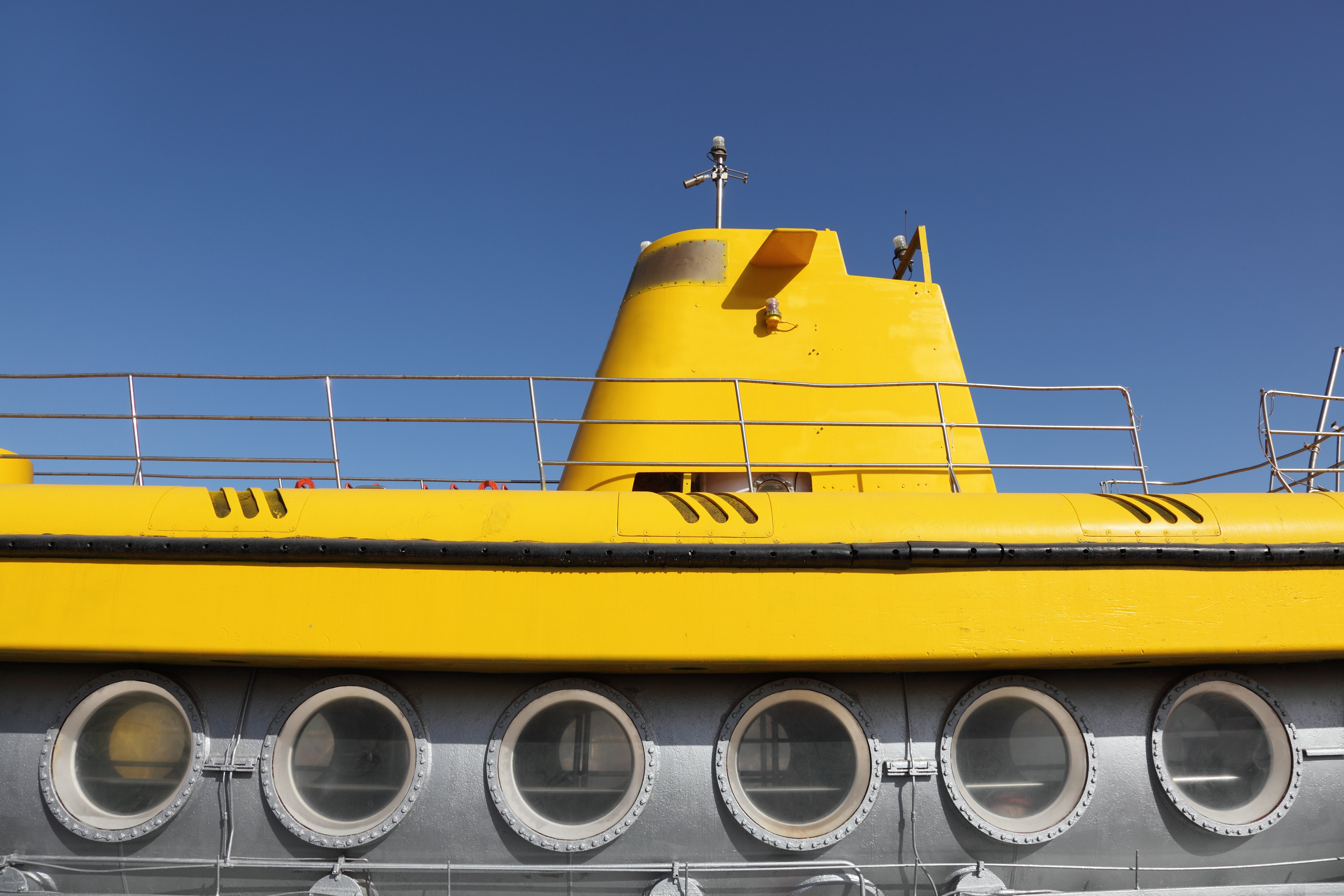 Breakwater Bay Yellow Tourist Submarine On Canvas by Arturbo Print ...