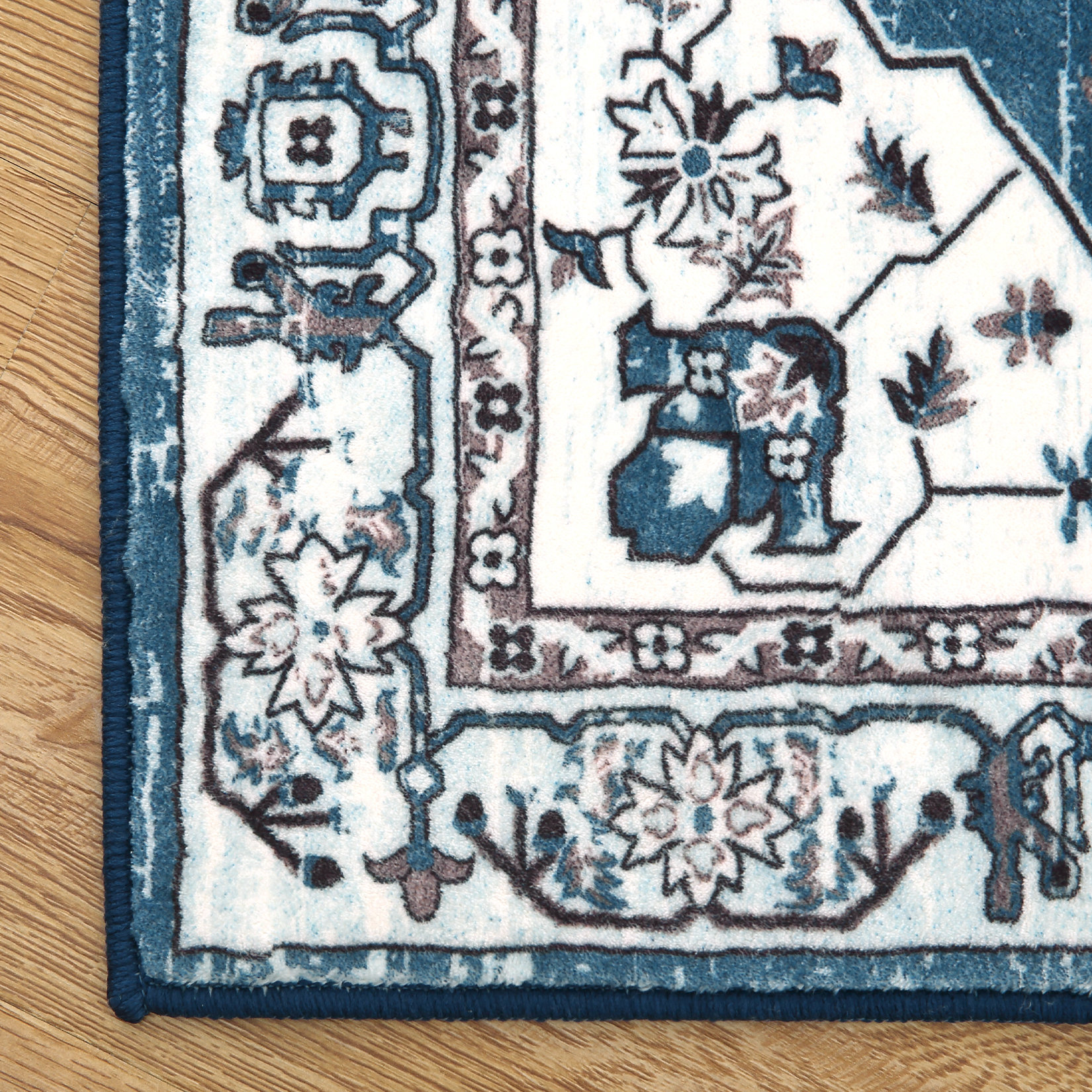 Dakota Fields Pierrepont Oriental Machine Made Polyester Area Rug in ...