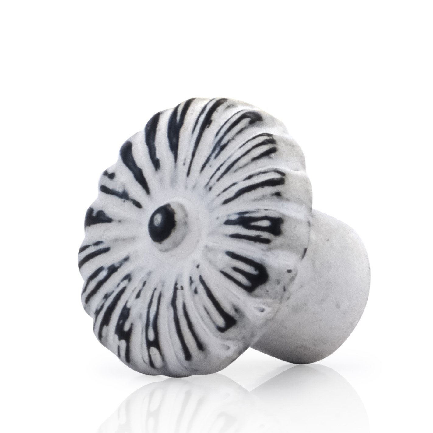 Mascot Hardware Floral 1-1/4'' Distressed White Cabinet Knob Drawer ...