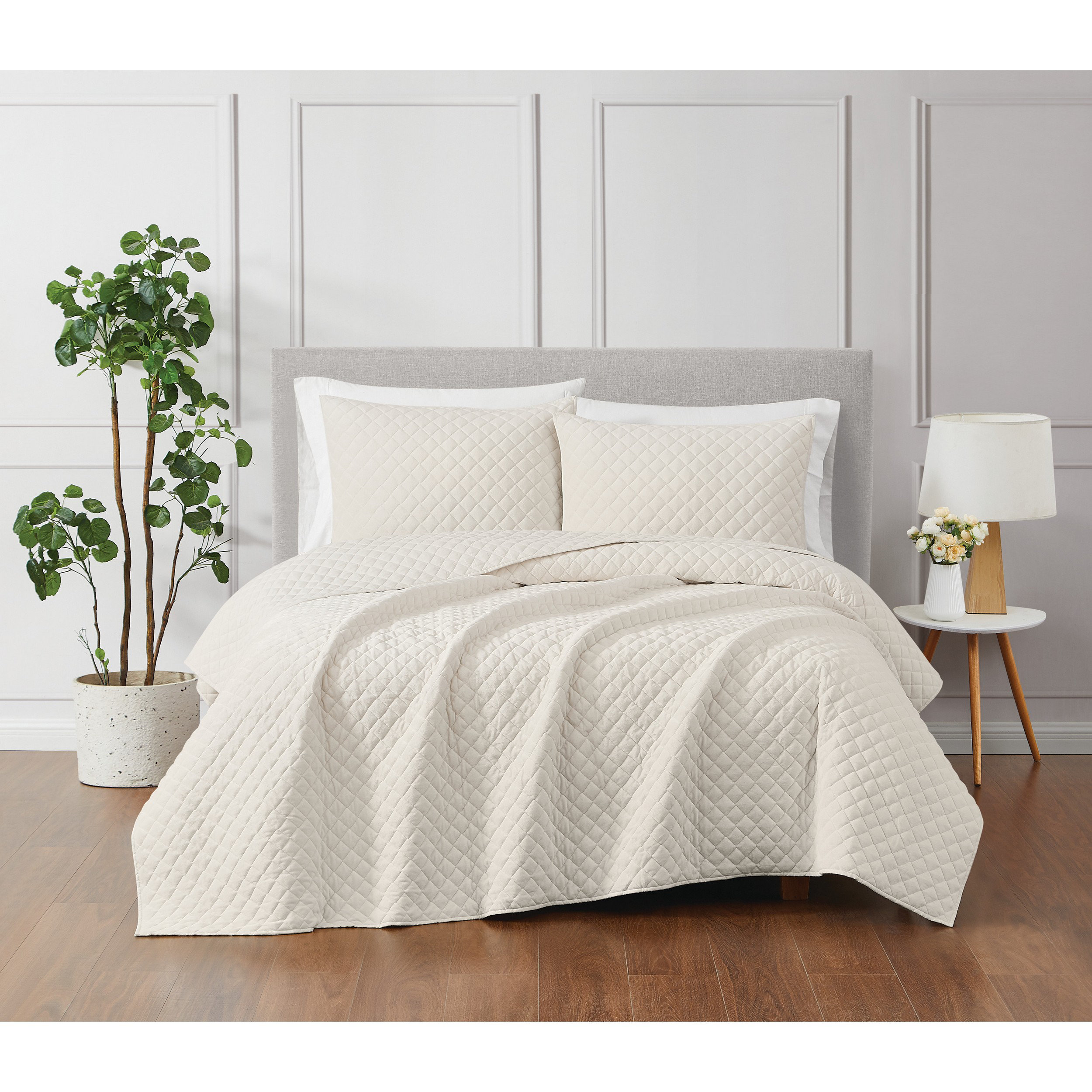 Royal Velvet Diamond Velvet Quilt Set & Reviews | Wayfair