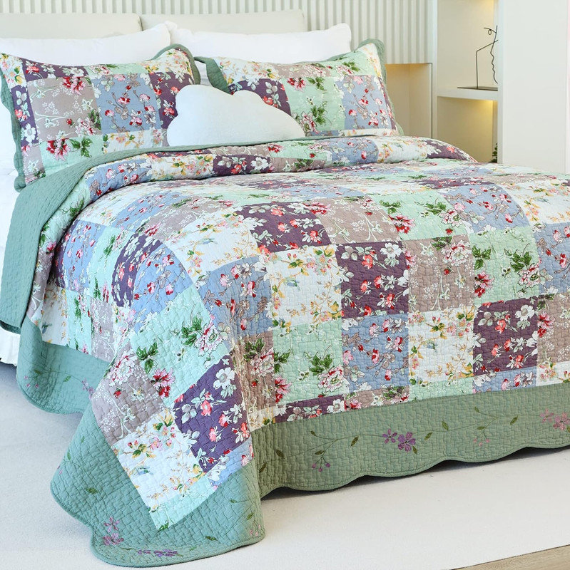 Evenhug Sage/Purple Standard Cotton Embroidered Lightweight Quilt Set ...