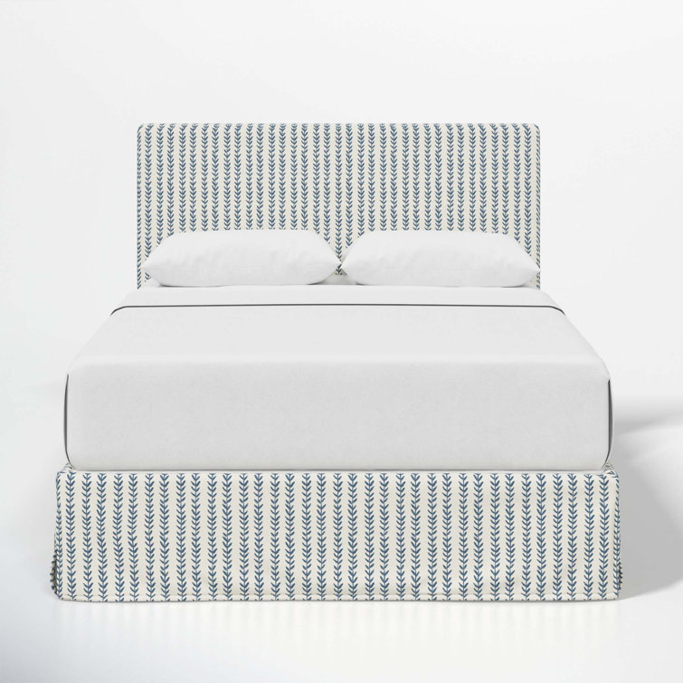 Birch Lane™ Verona Upholstered Slipcover Bed & Reviews | Wayfair