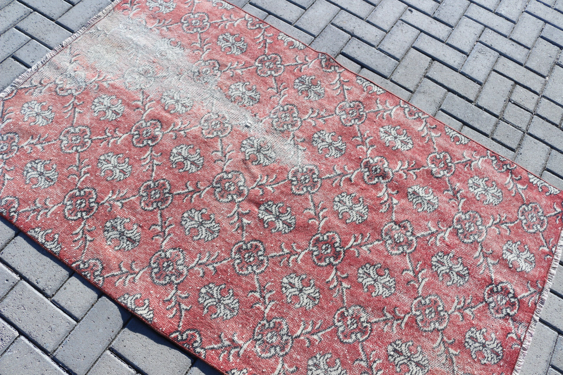 Bungalow Rose Handmade Red Turkish Accent Carpet Perfect for Bedroom ...