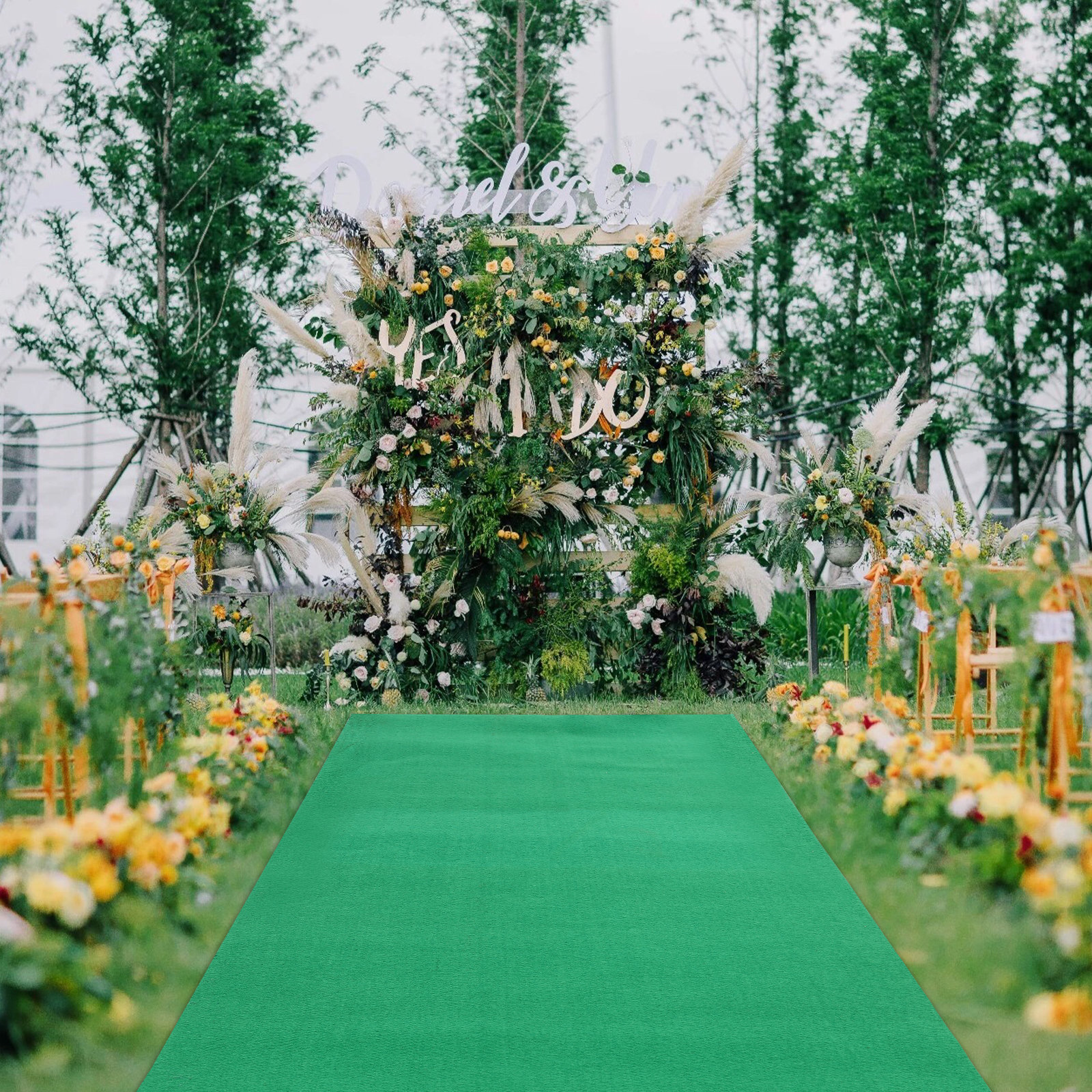 Eider & Ivory™ Runway Rug for Wedding Ceremony Party Proposal ...