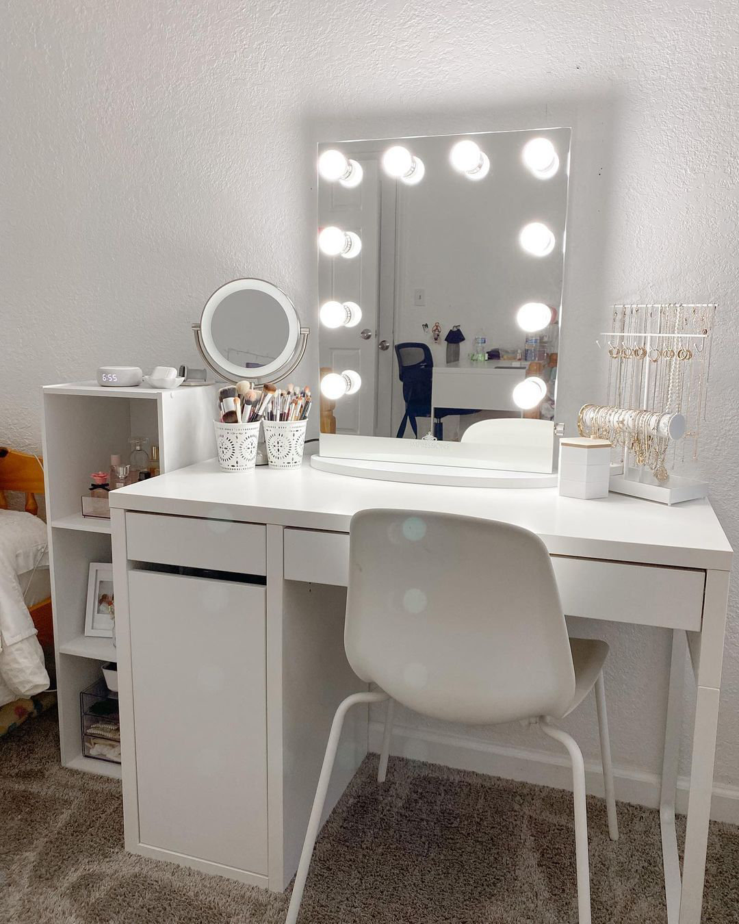 IMPRESSIONS VANITY · COMPANY Hollywood Premiere Slim Vanity Mirror with ...
