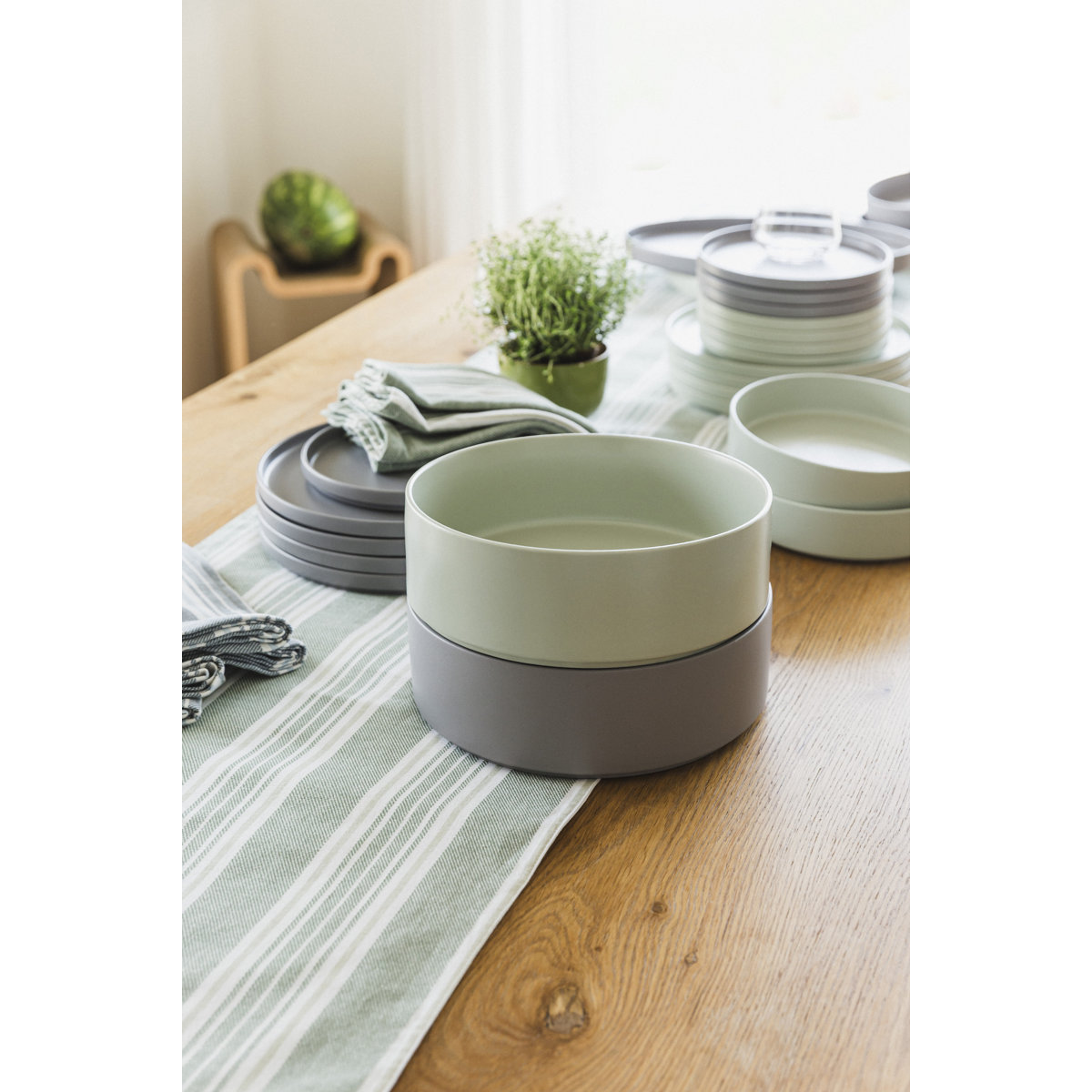 over&back Stackable 16-Piece Semi Hand-Finished Stoneware Dinnerware ...