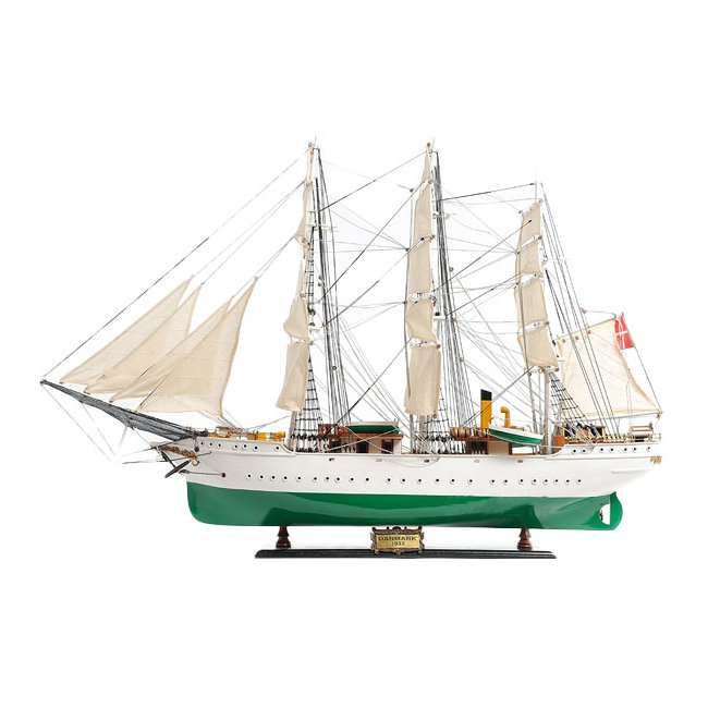 Breakwater Bay Manase 9.25" X 29" X 26" USS Constellation | Wayfair