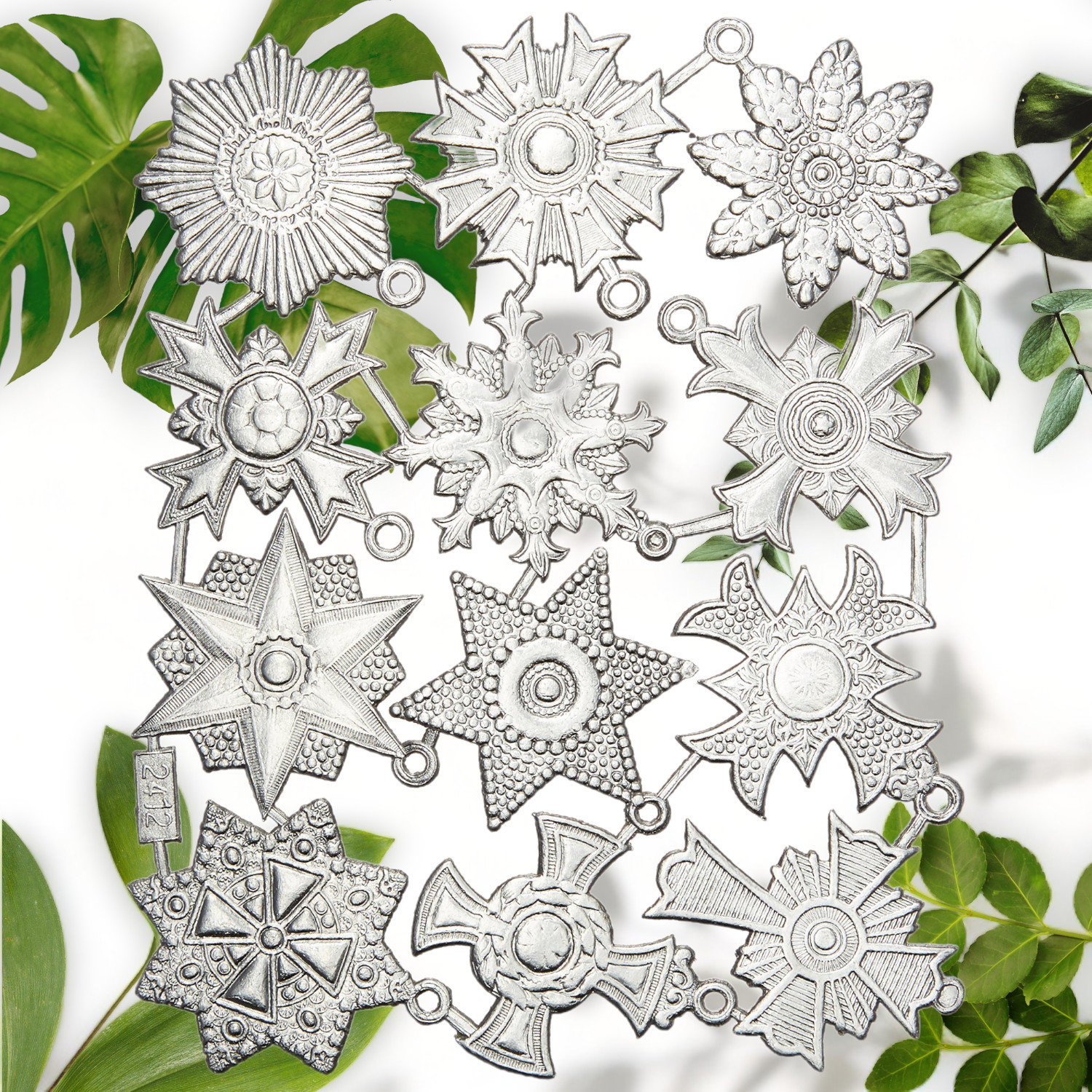 BRBCA Silver Crested Dresden Shield Trim - Wayfair Canada