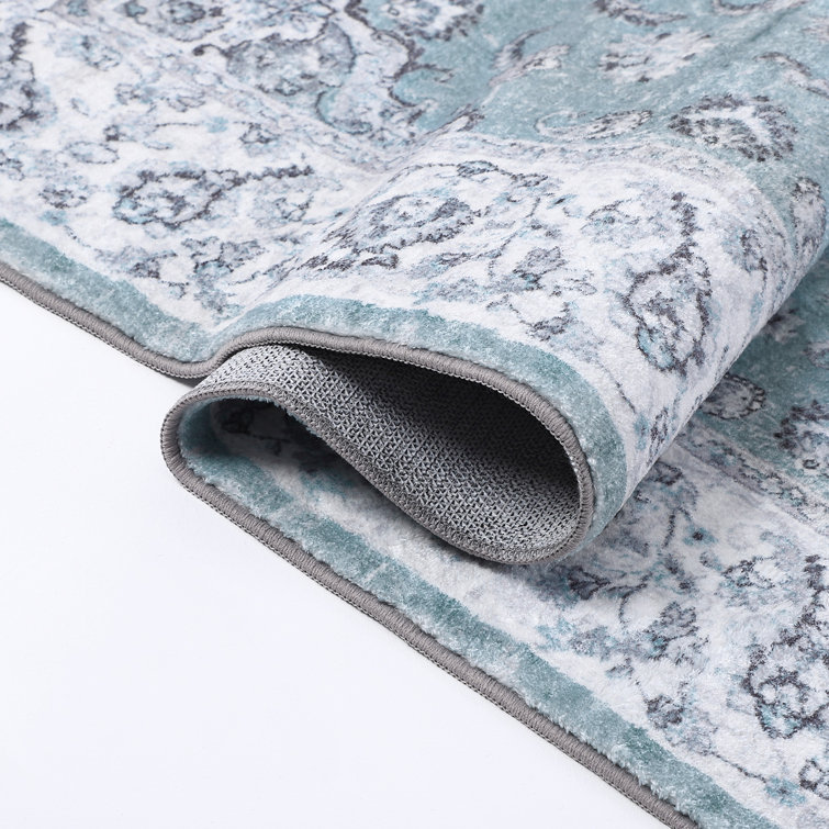 Charlton Home® Daquavius Machine Washable Oriental Rug | Wayfair