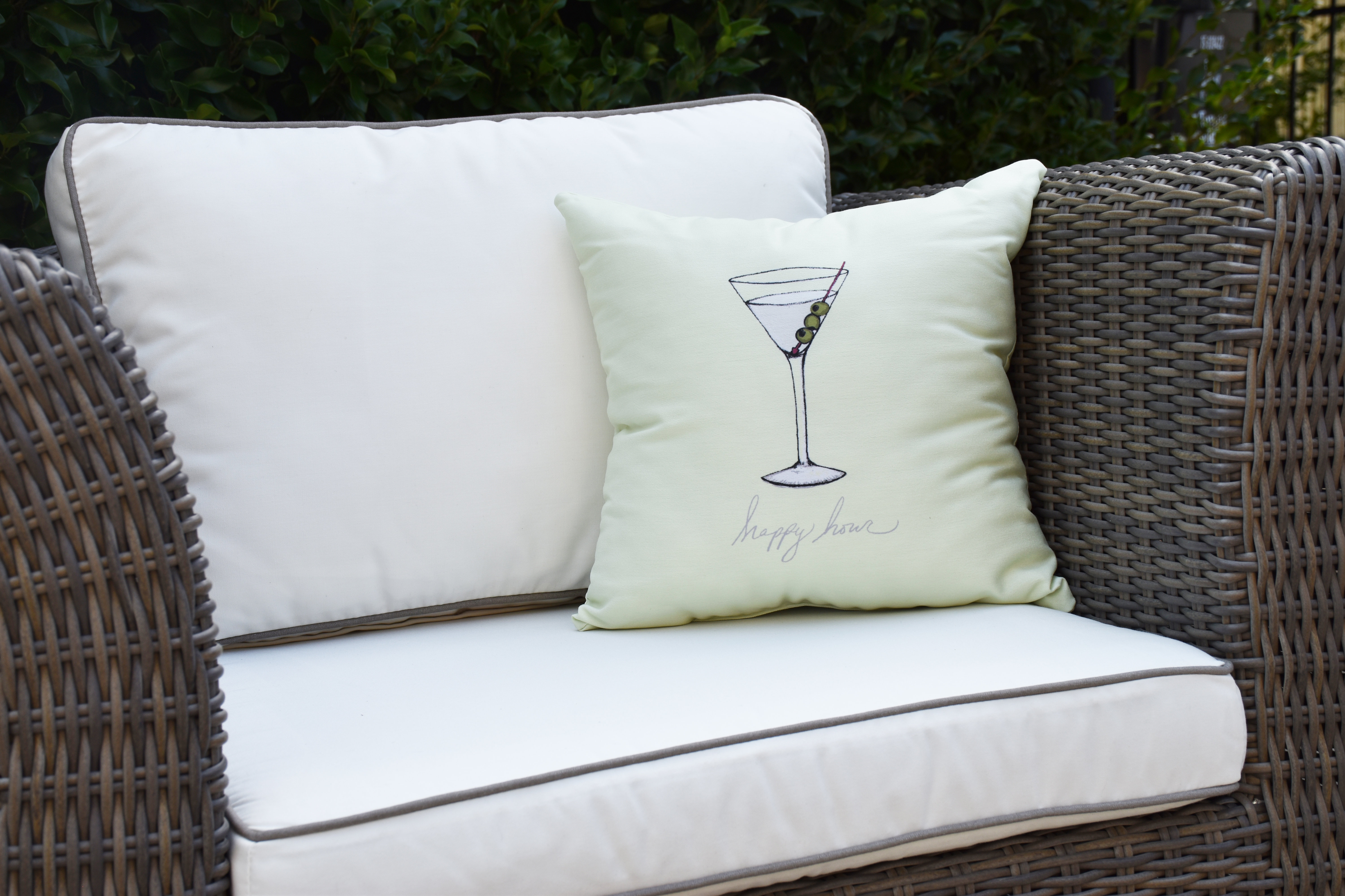 e by design Palm Beach Martini Glass Happy Hour Print Outdoor Square ...