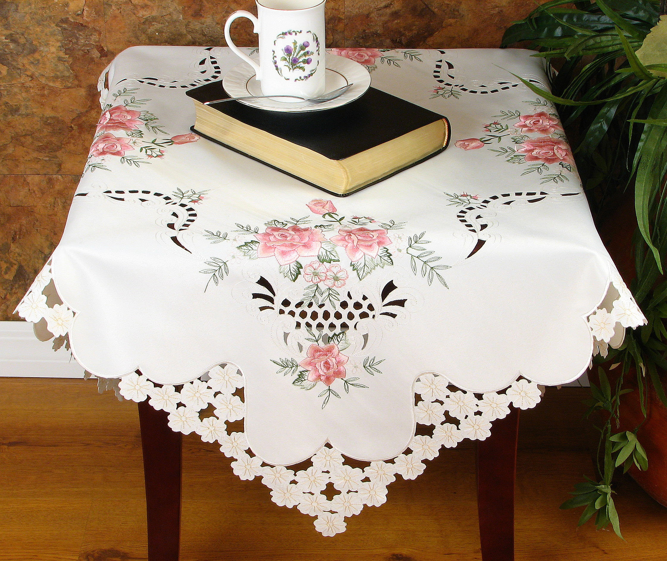 Ophelia & Co. Oldbury Table Topper & Reviews | Wayfair