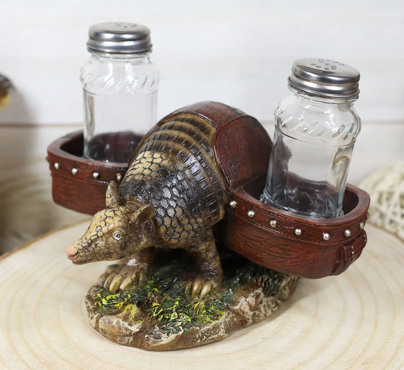 Loon Peak Ebros Coiled Wild Armadillo Spices Delivery With Saddlebags ...