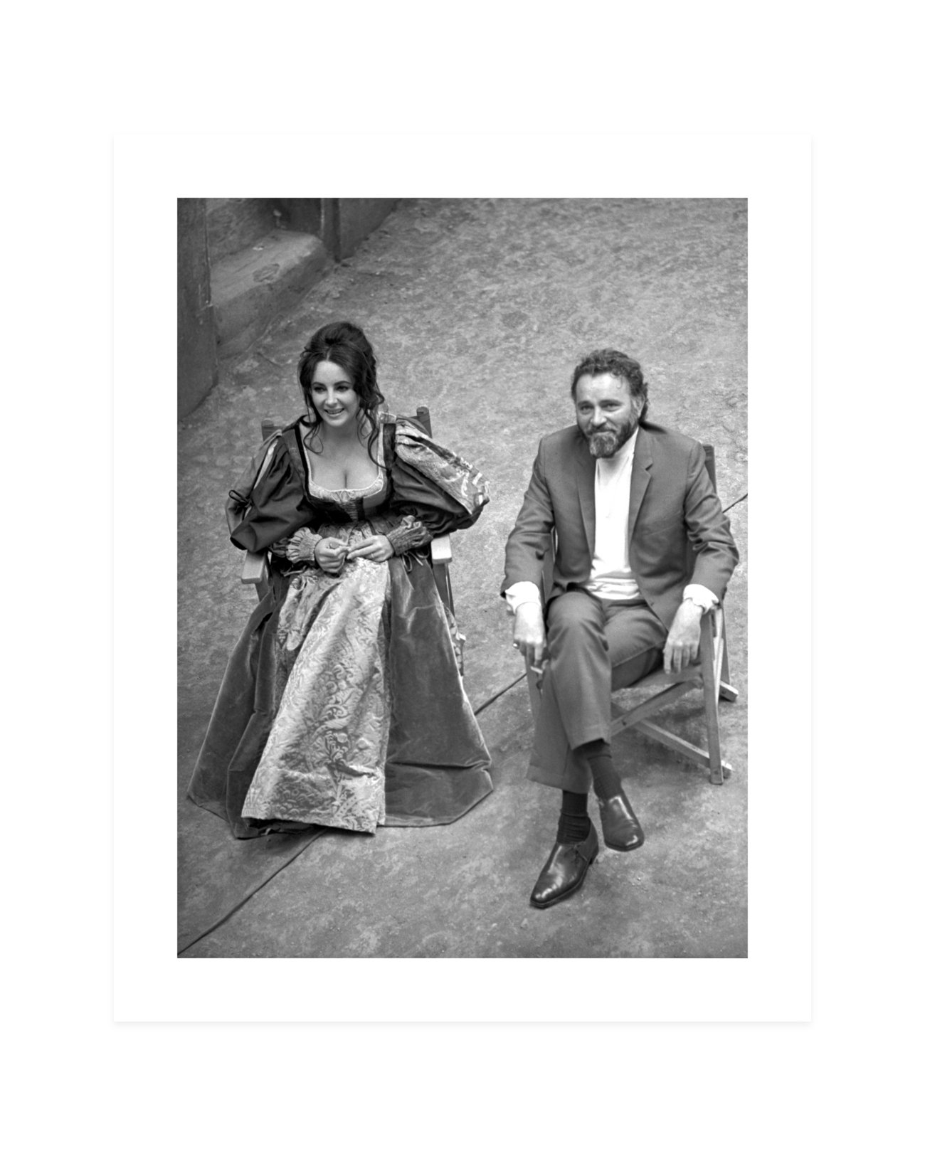 Globe Photos Entertainment & Media Elizabeth Taylor and Richard Burton ...
