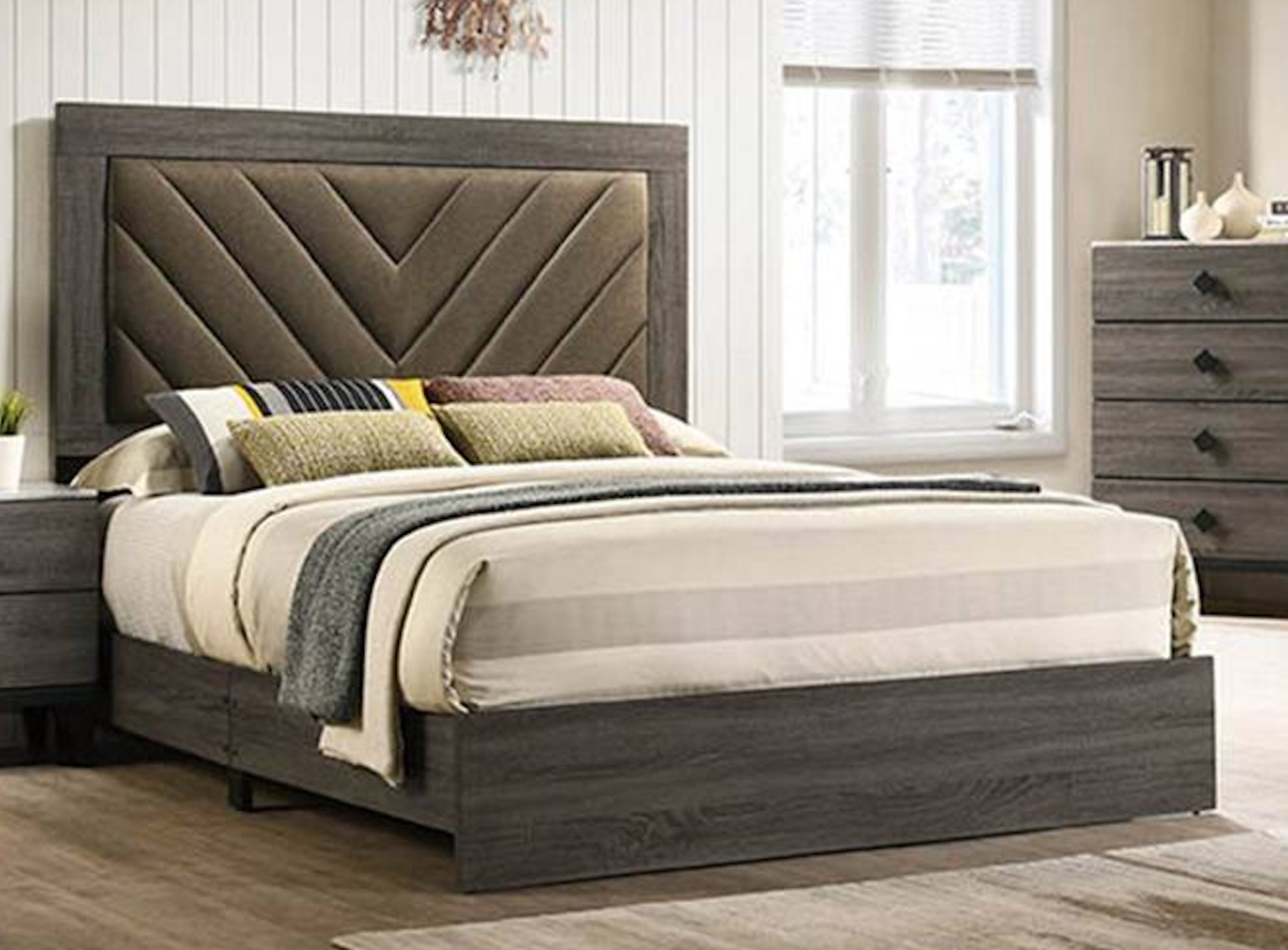 Red Barrel Studio® Eiraanaci Upholstered Platform Bed & Reviews | Wayfair