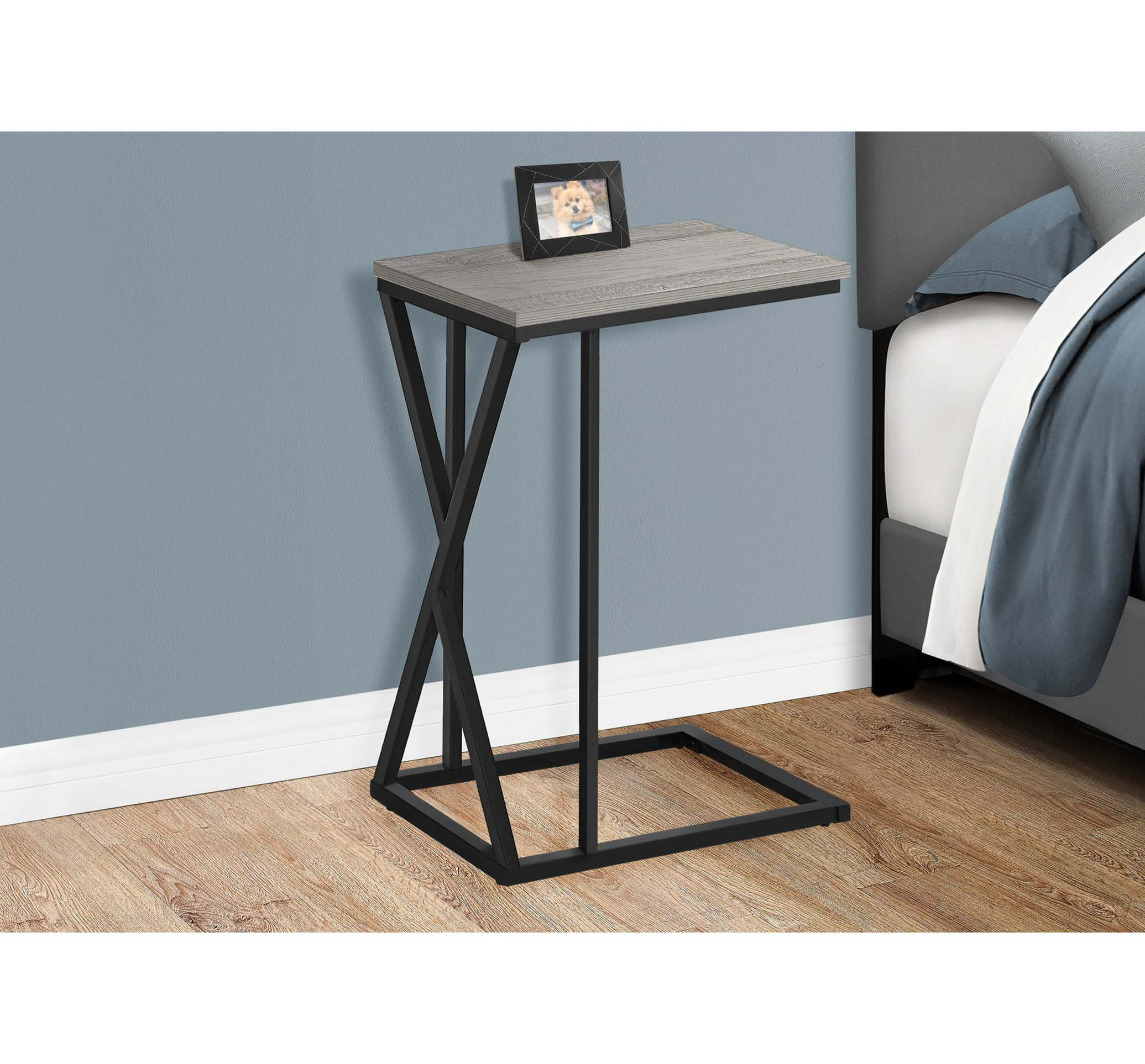 17 Stories Accent Table, End Table, C-Shaped Snack Table - Wayfair Canada