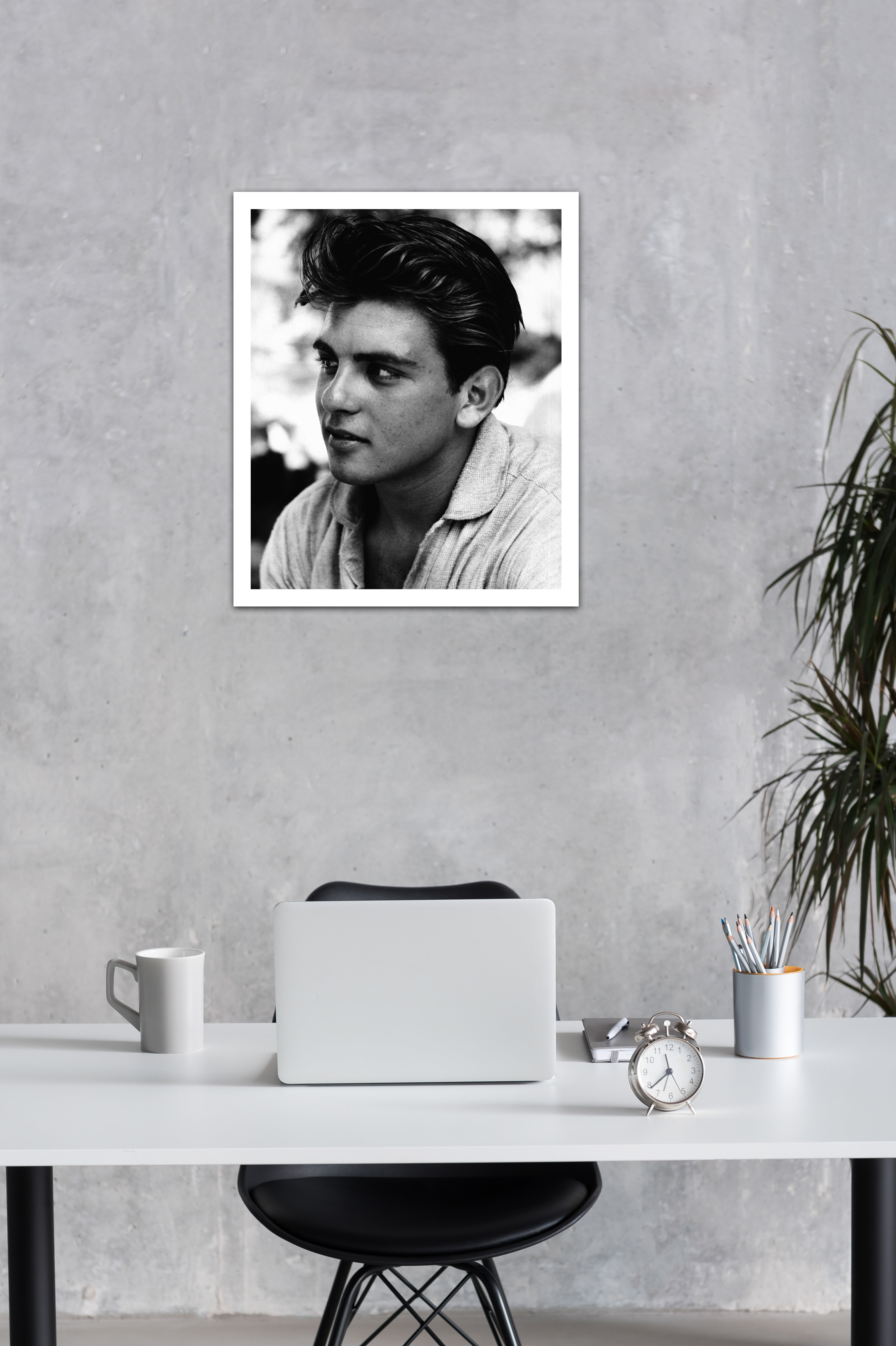 Globe Photos Entertainment & Media Close-Up of Fabian Forte - Unframed ...