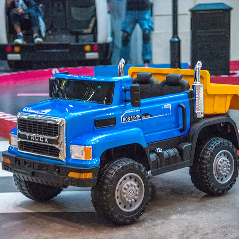 Vivicreate 12V 2-Seater Kids Ride on Car Truck with Remote & Reviews ...