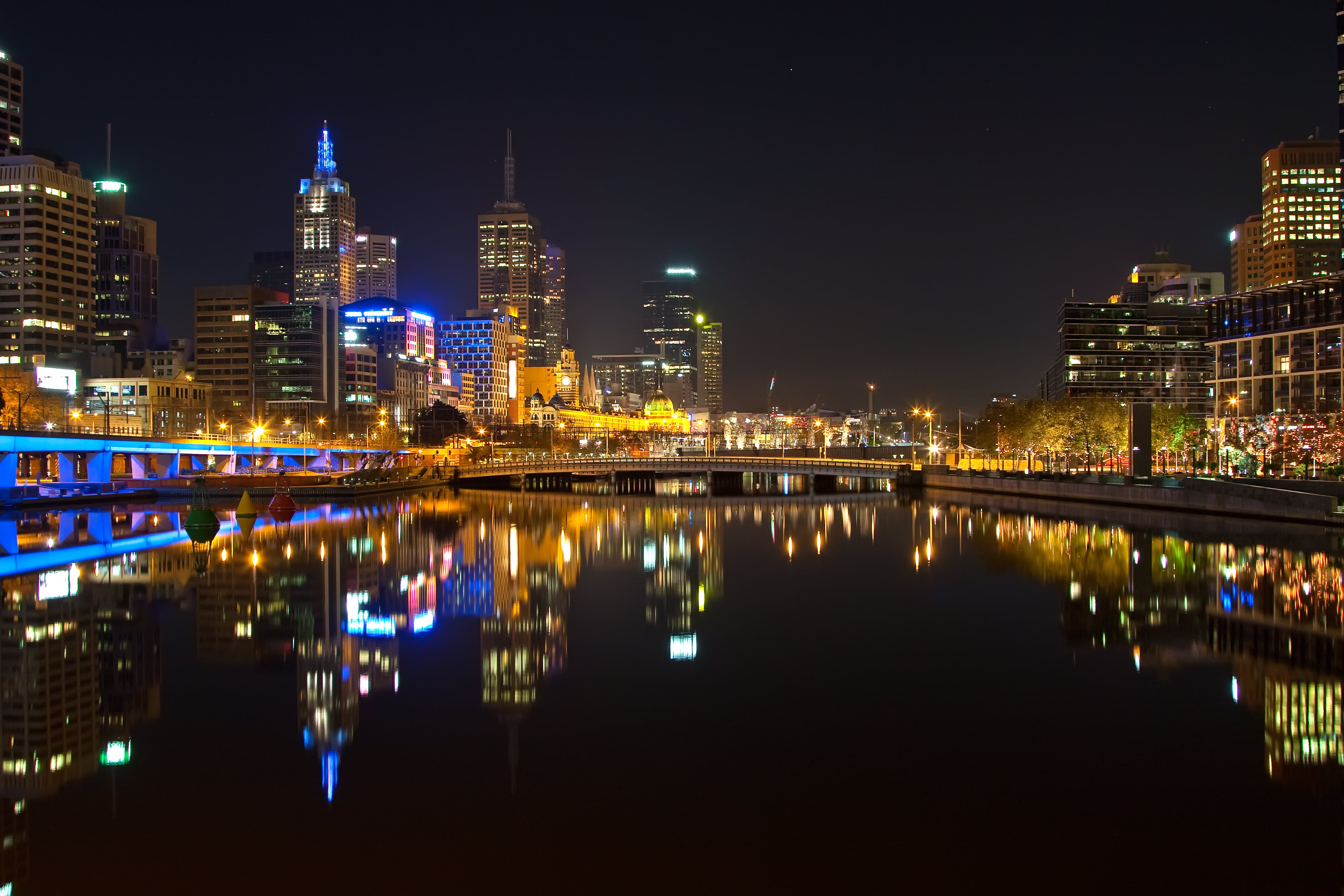 Hokku Designs Derone " Melbourne At Night " by Sborisov | Wayfair