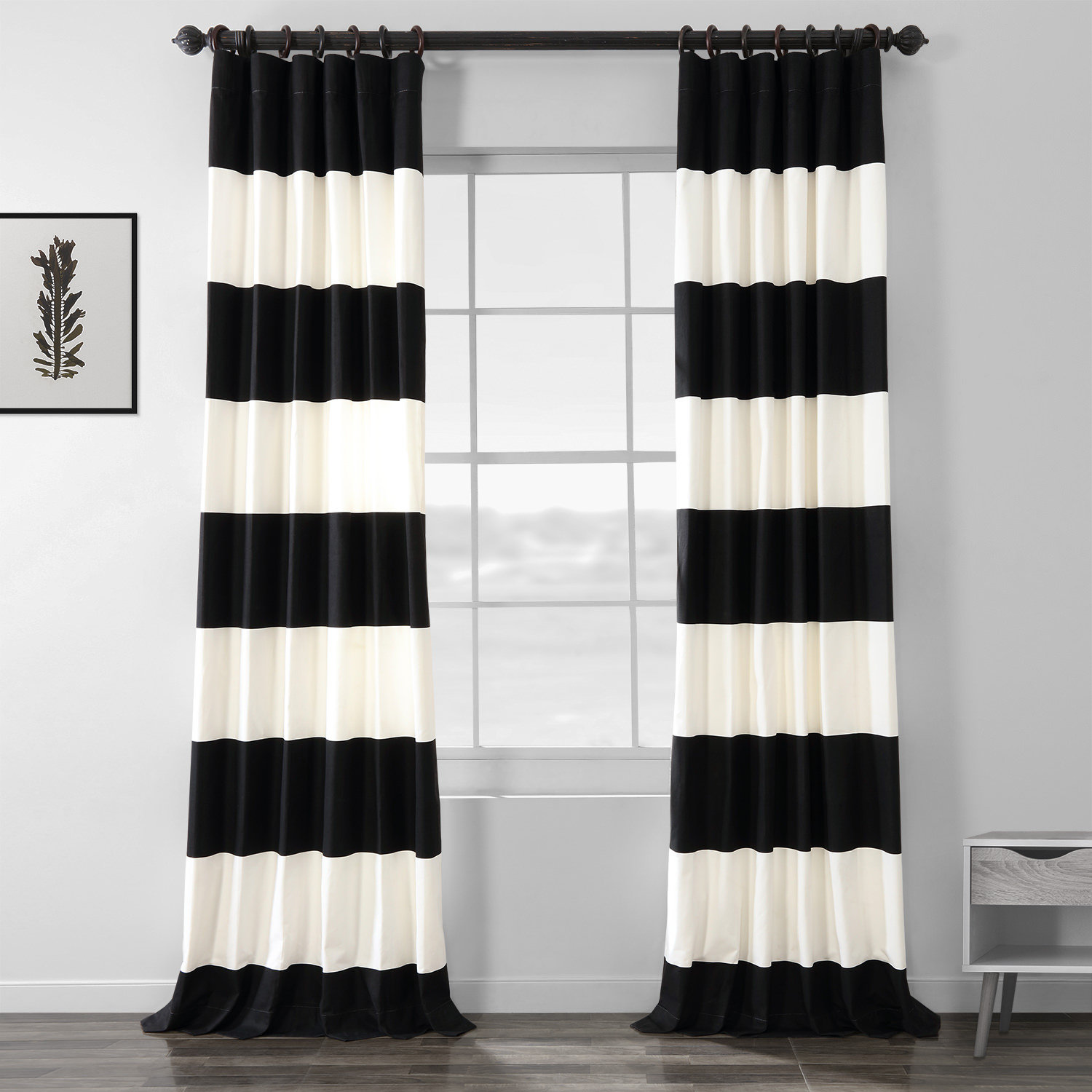 Longshore Tides Uinta Metro Contemporary Contrast Striped Printed Room ...
