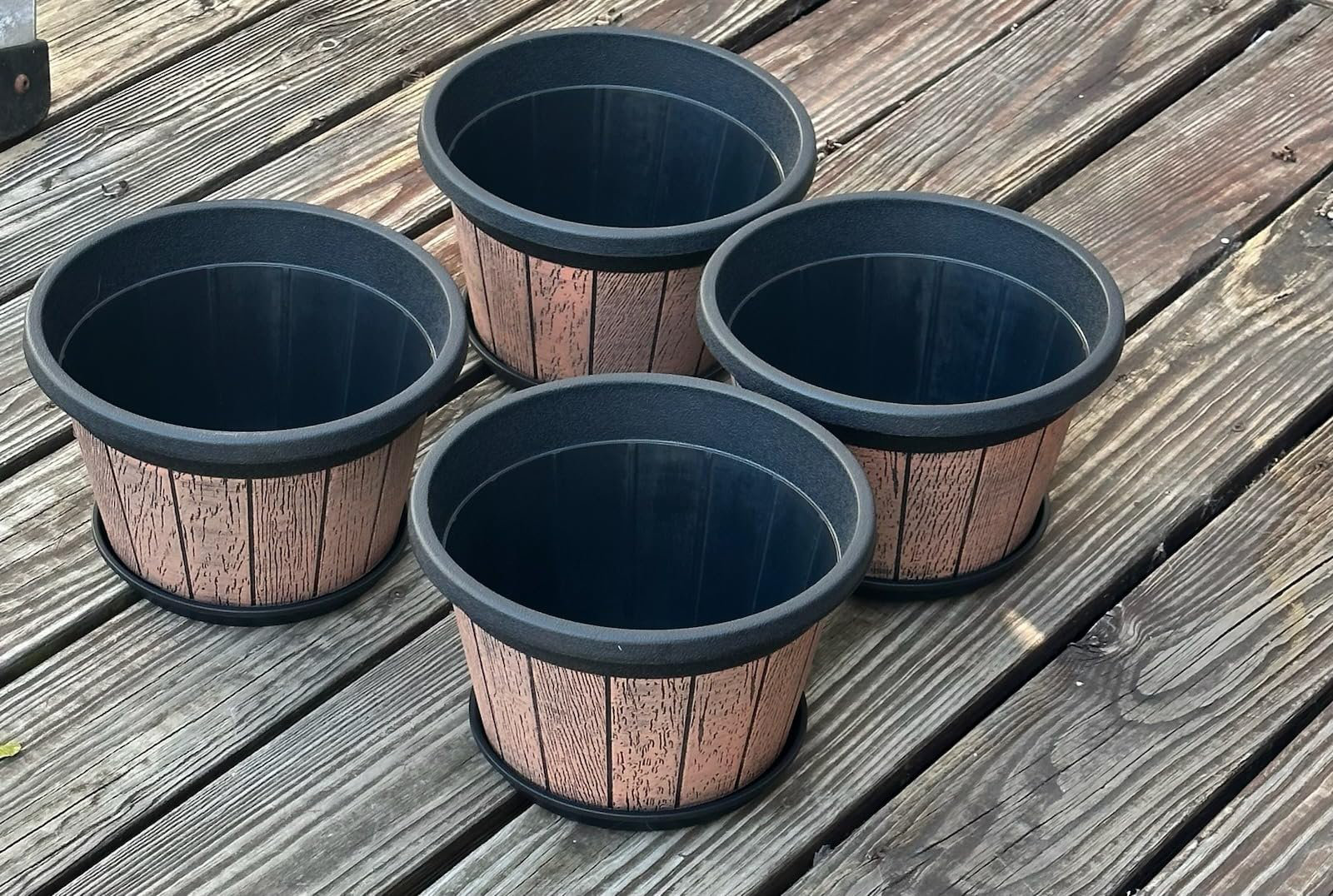 Lark Manor™ 4 Pack Plastic Decoration Flower Pots Retro Design,10 inch Plant Pots | Wayfair