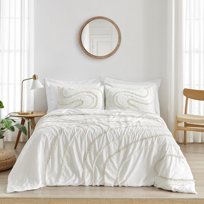 textured white bedding set