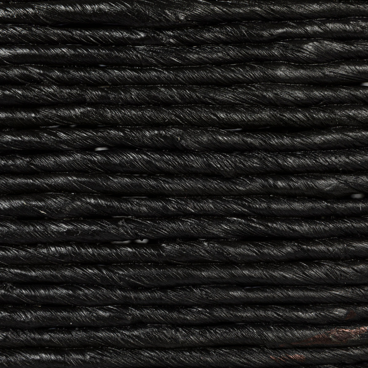 Breakwater Bay Marhill Round Handwoven Corn Rope Barrel Accent Table ...