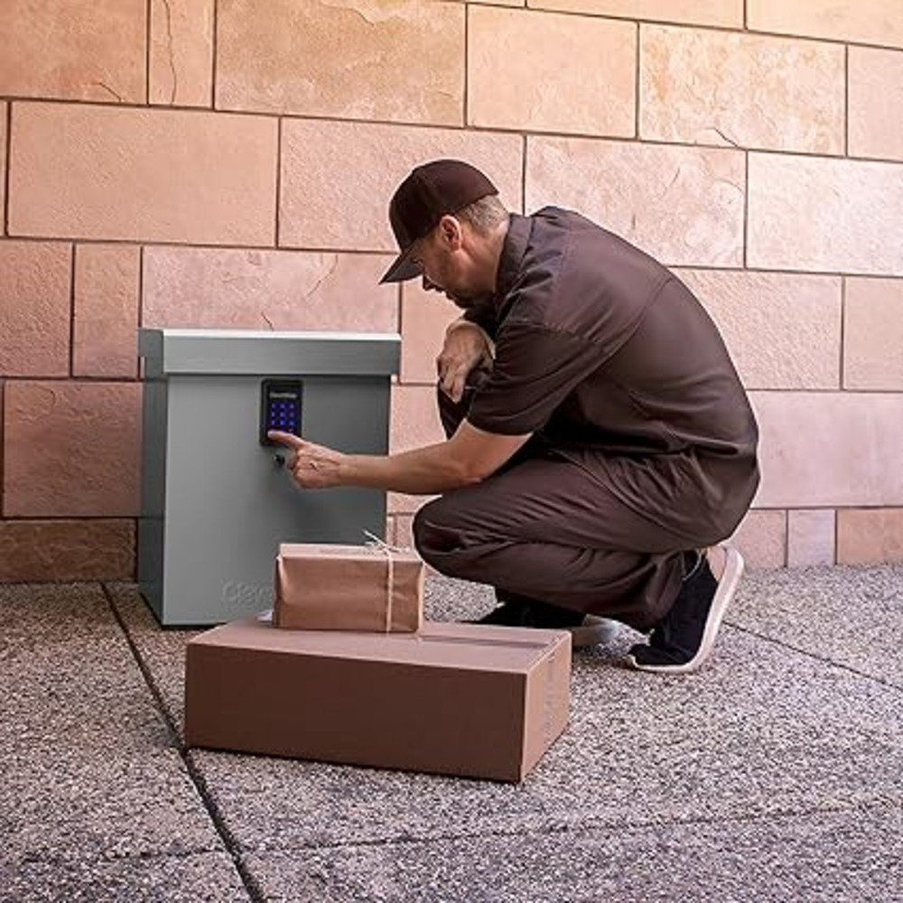 Invenitiah Clevermade Parcel Lockbox S100 Series: Secure Package ...