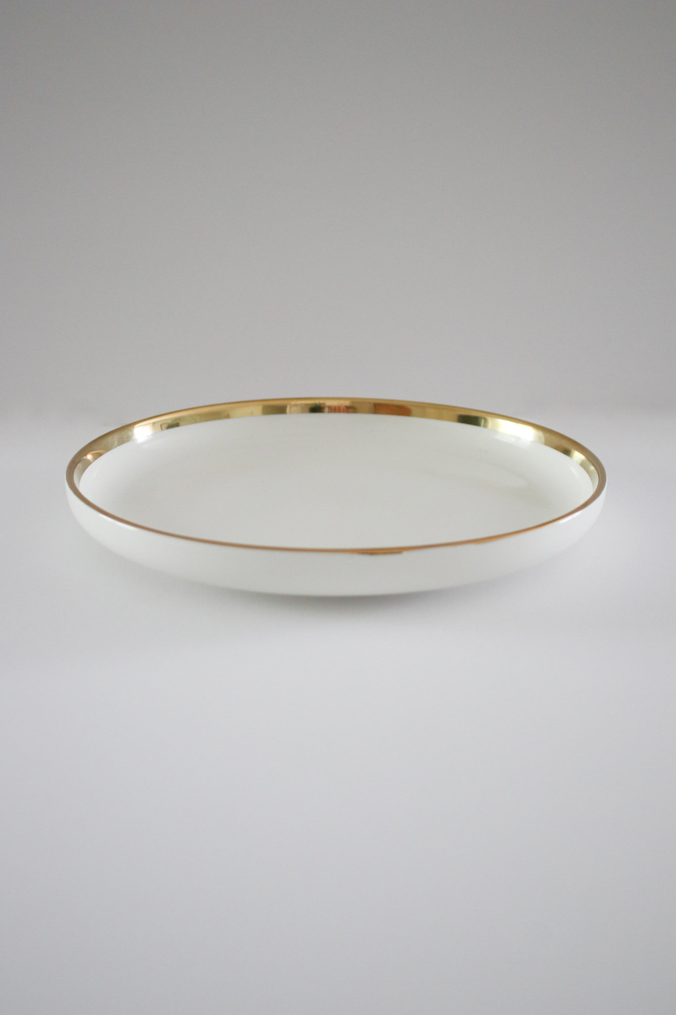 Marcel Ardani Luxury Ceramic White Plate Design with Gold Trim - 8 inch ...