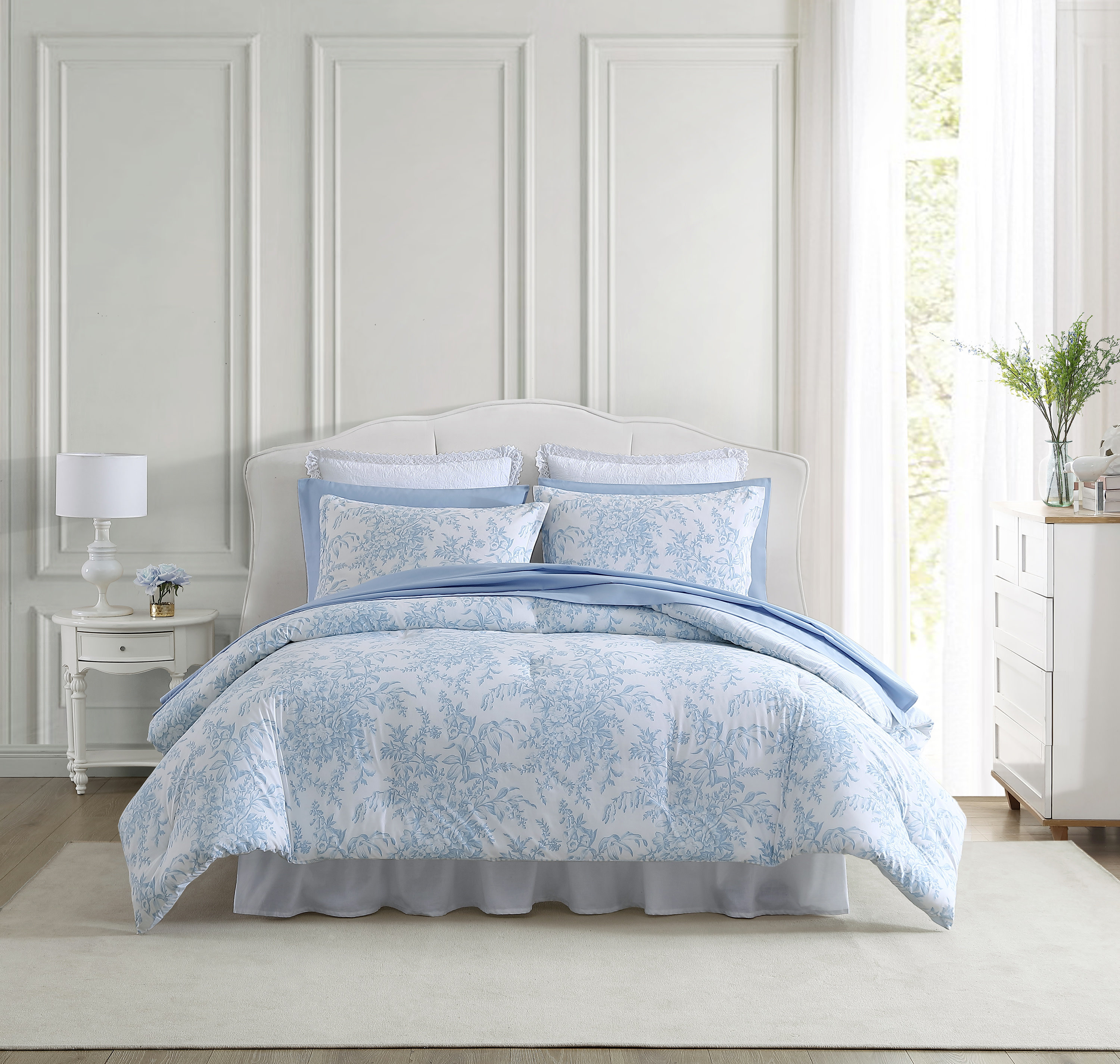 blue designer bedding