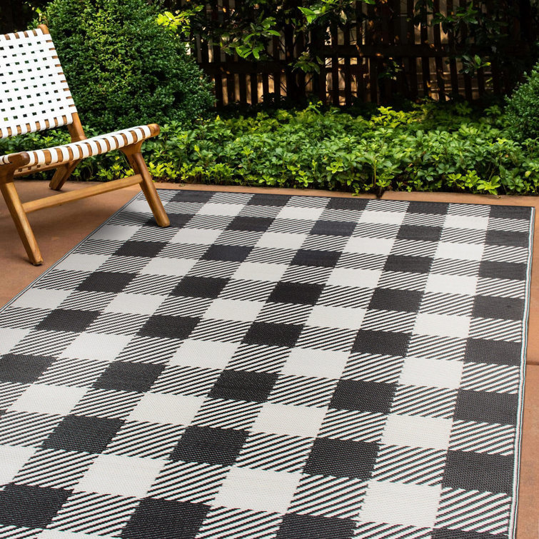 Laurel Foundry Modern Farmhouse Kaydence Gingham Black/Ivory Indoor ...