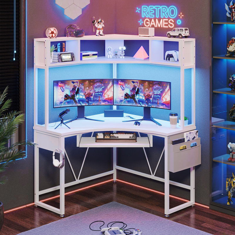 Wade Logan® Athelia Triangular Desk with Hutch "& Reviews" | Wayfair