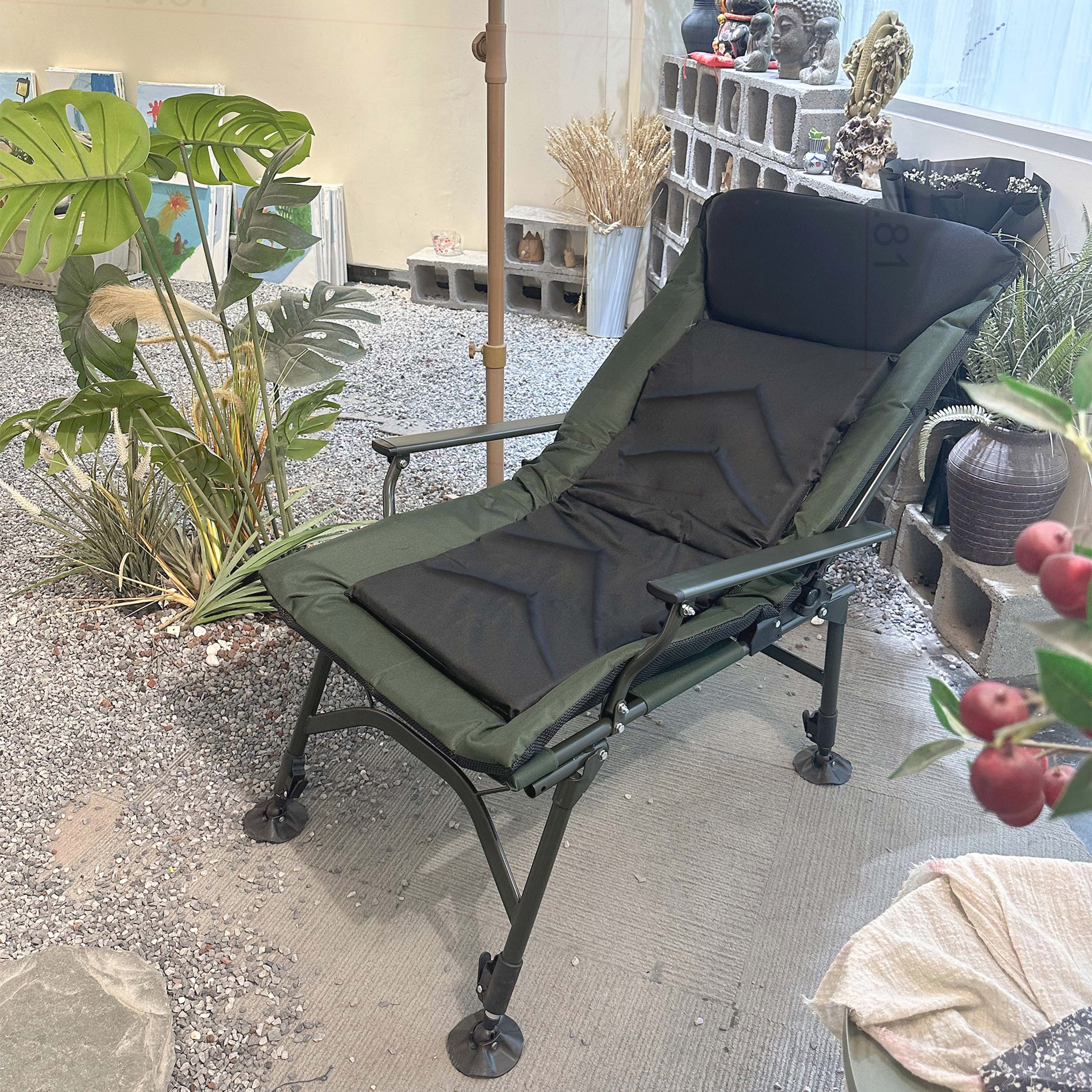 Arlmont & Co. Camping Lounge Chair, Portable Folding Reclining Camping ...