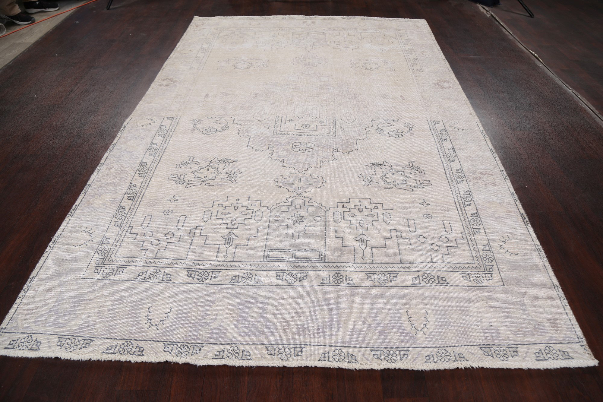 One Allium Way® One-of-a-Kind Hand-Knotted 1950s 6'1" x 9'6" Wool Area ...
