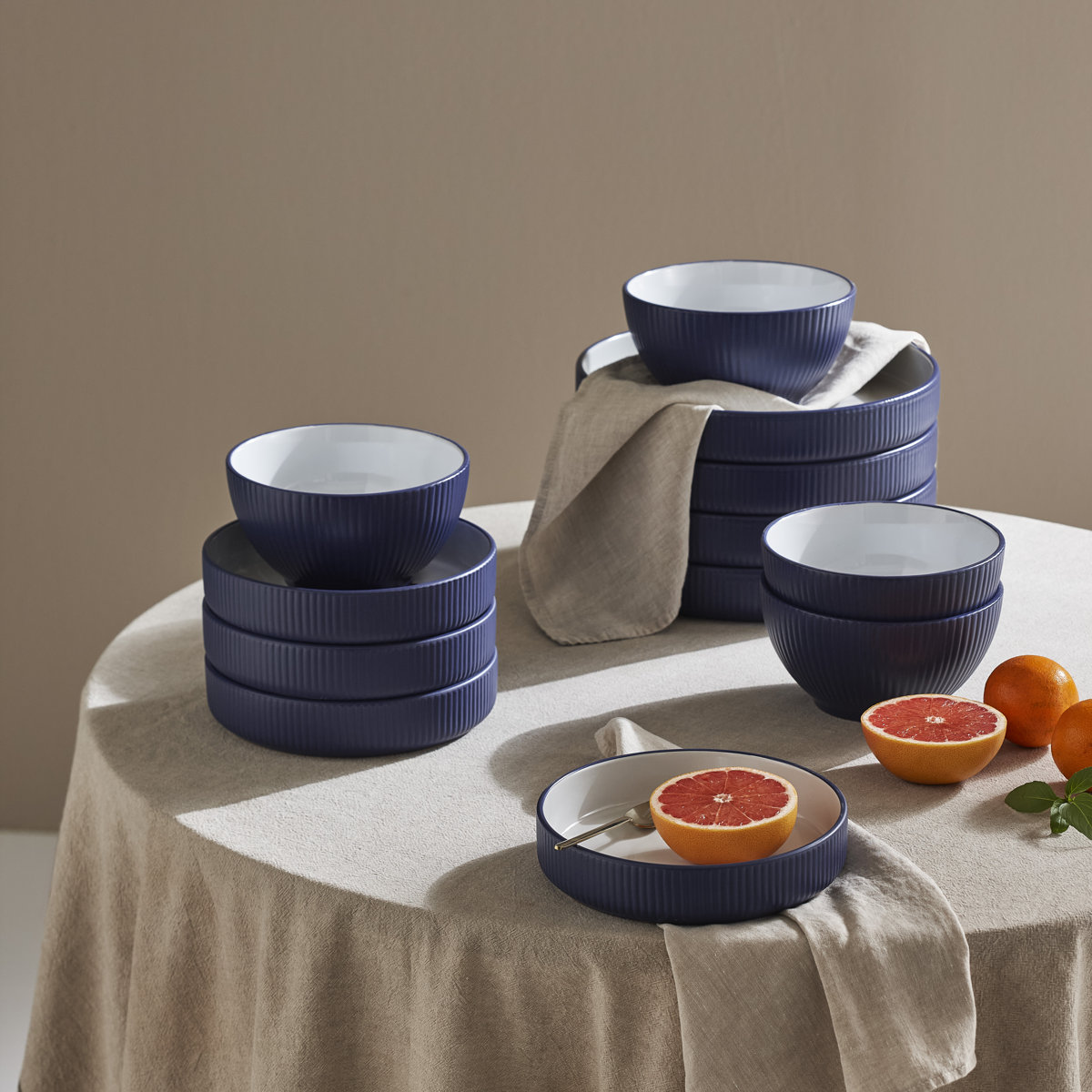 Christian Siriano Larosso 12-Piece Dinnerware Set with Dinner Bowls and ...