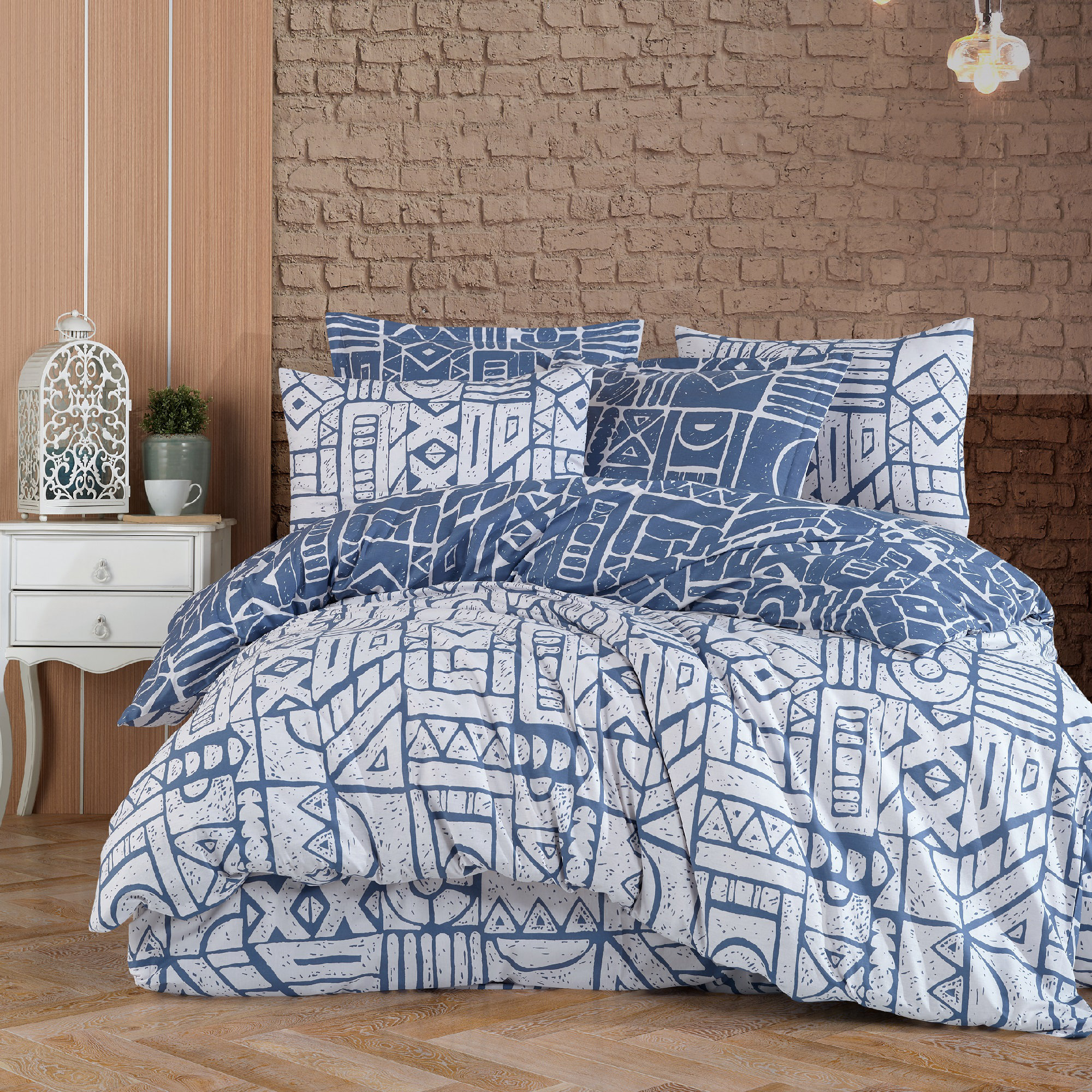 dark blue patterned bedding
