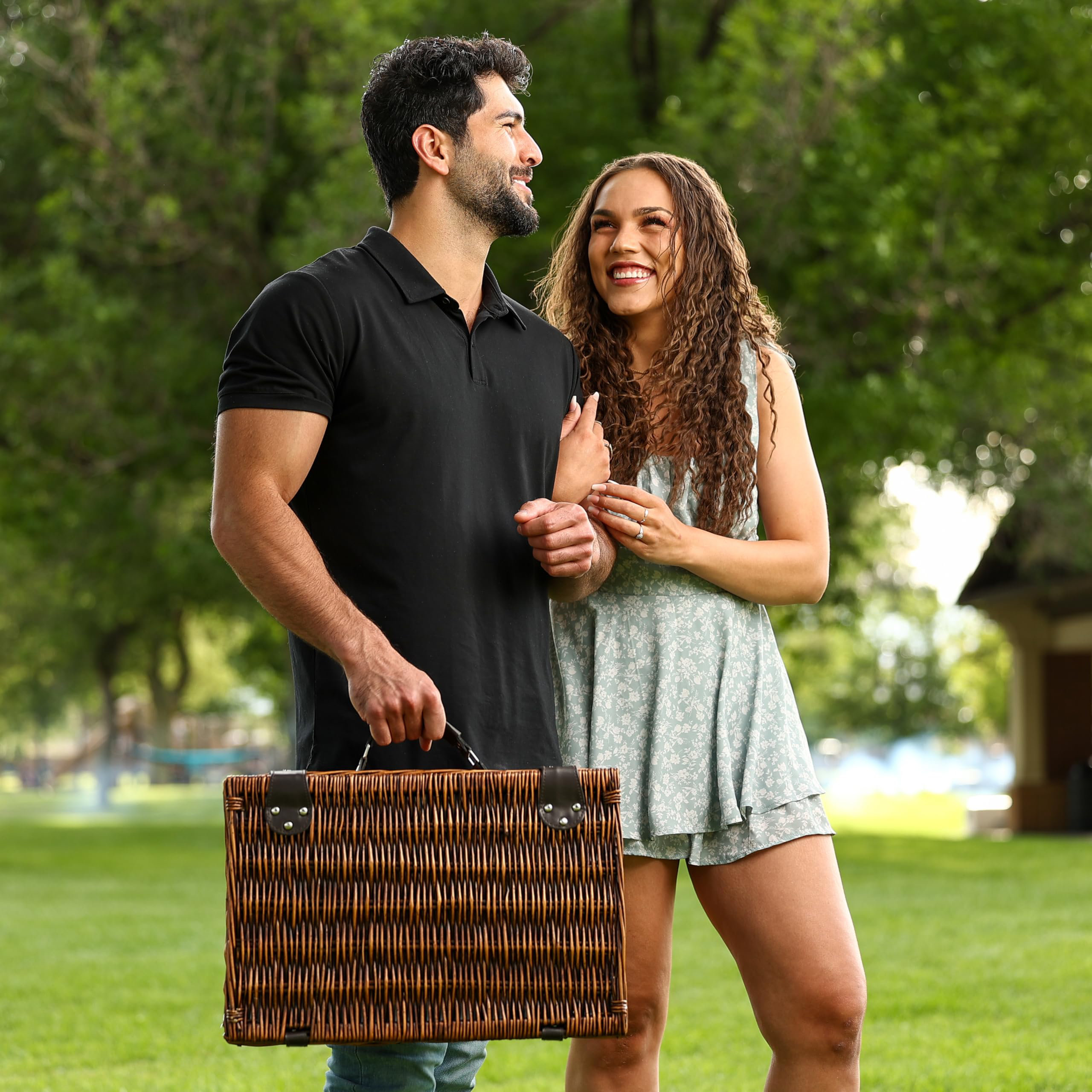 August Grove® Picnic Basket Set Compact & Easy To Carry With Strong ...