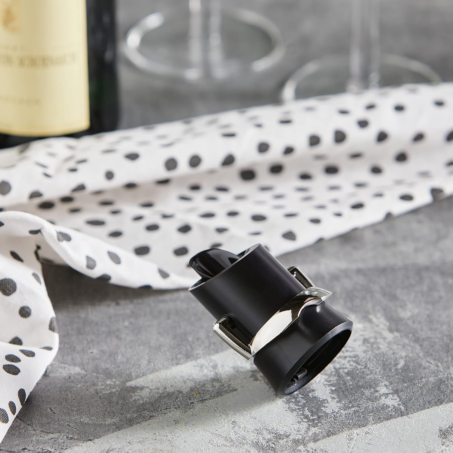 Vacu Vin Champagne Saver & Pourer | Wayfair