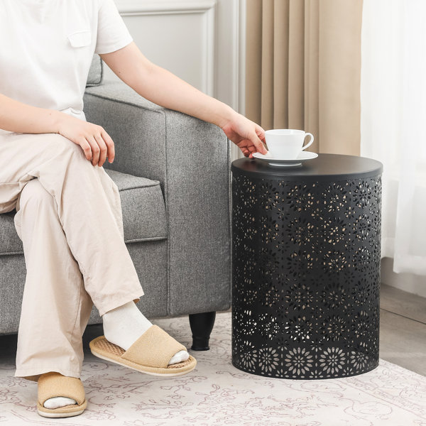 Dakota Fields Set Of 2 Hollow-Carved Round Metal End Tables & Reviews ...