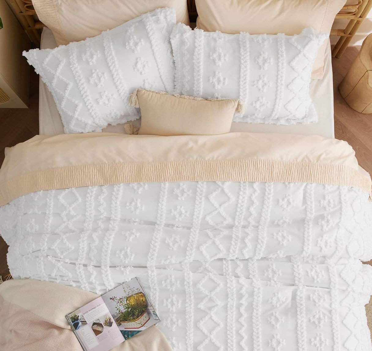 Obeten The Tufted Boho Comforter Set, 3 Pieces Farmhouse Shabby ...