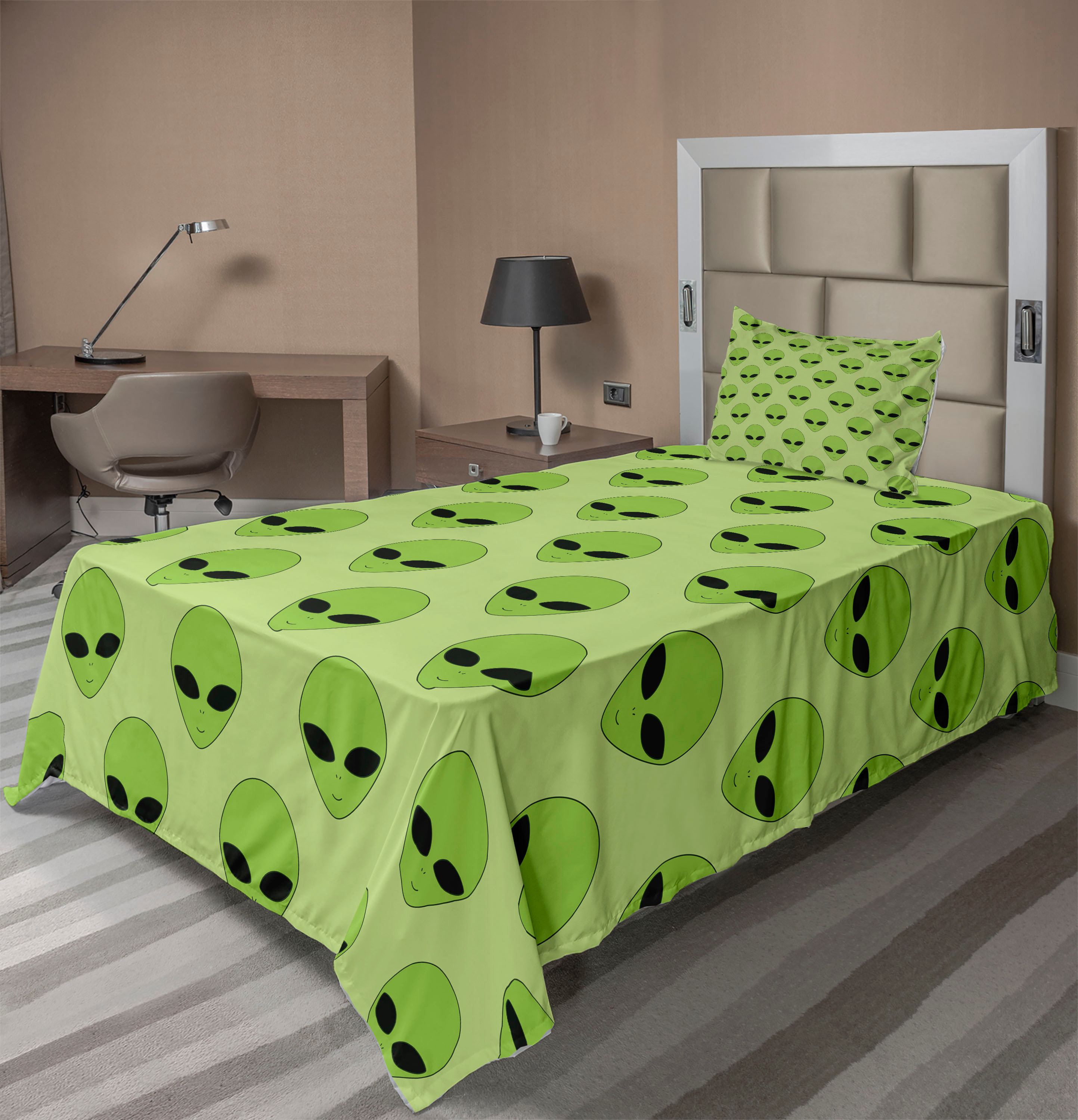 Ambesonne Alien Sheet Set Smiling Extra-Terrestrials Avocado Green and ...